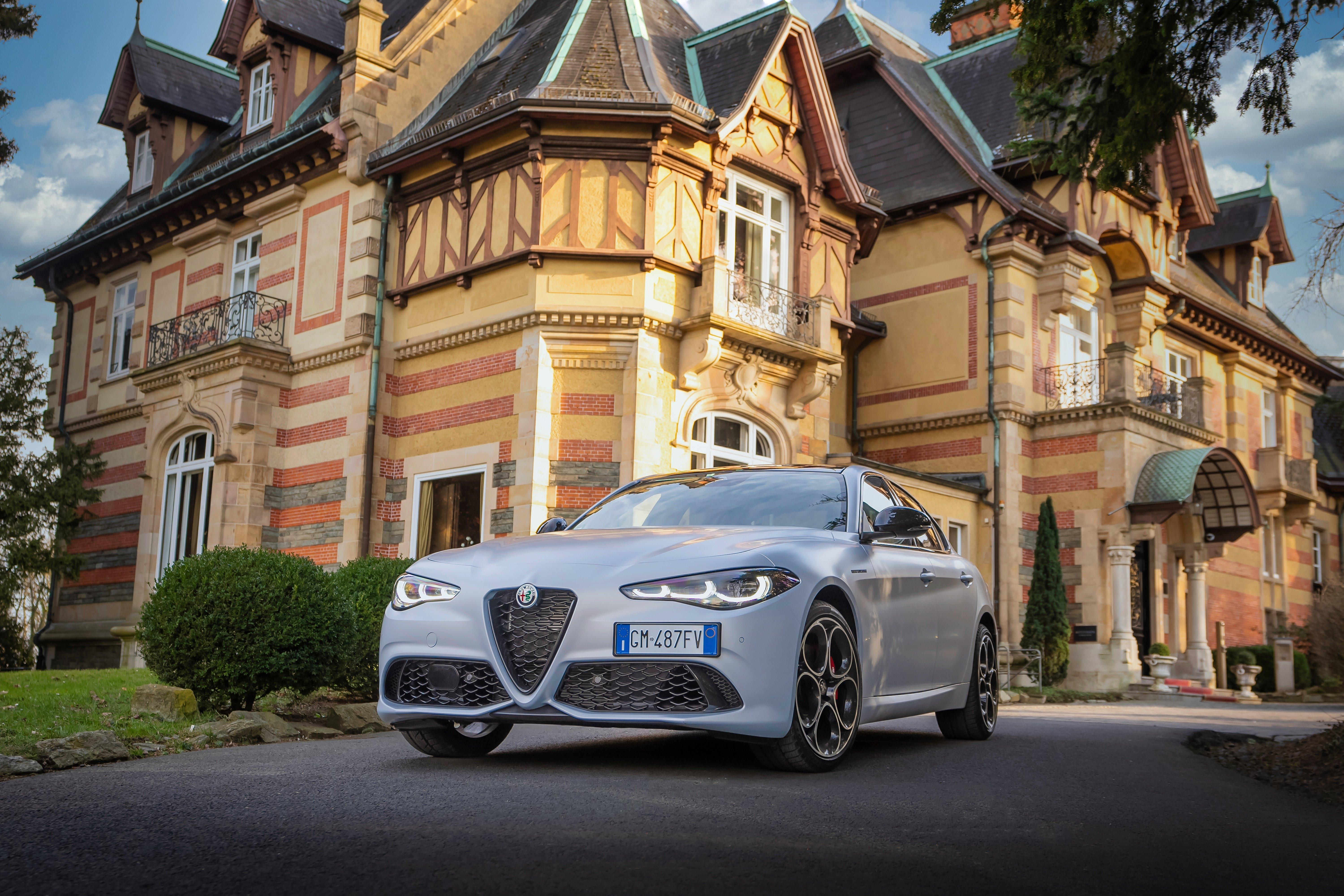 Alfa Romeo Giulia und Stelvio: Aufgefrischt ins Modelljahr 2023