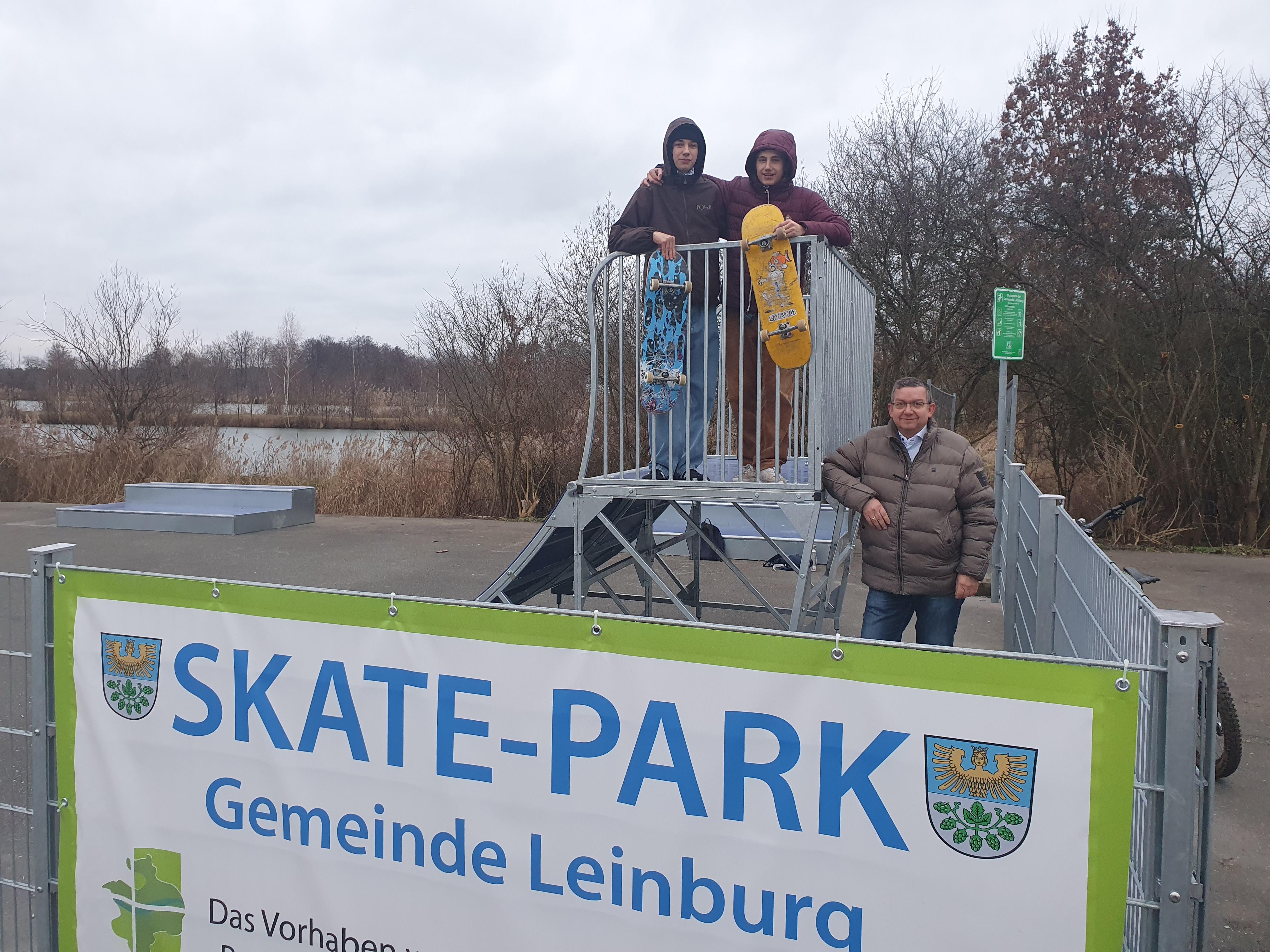 Leinburg: Mit dem Board in den neuen Skatepark