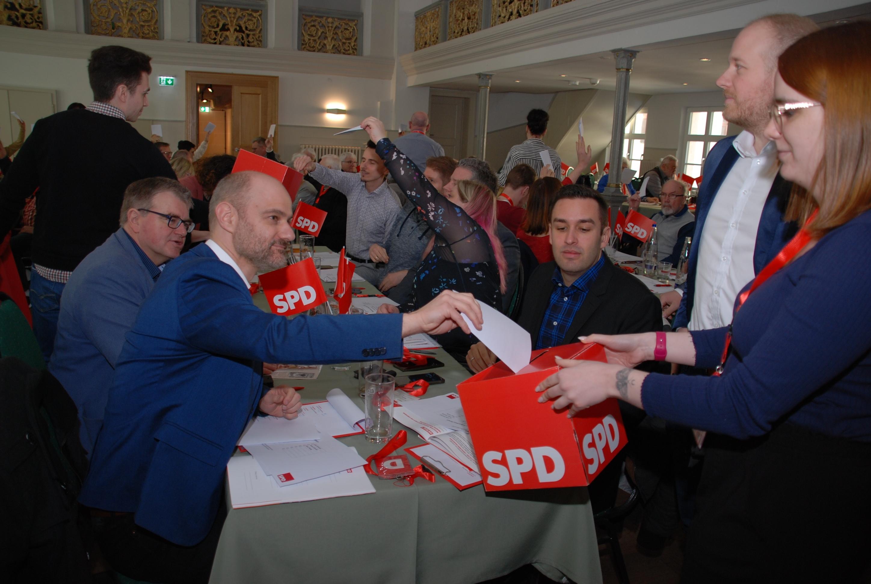 Fürther SPD: Parteispitze bestätigt - doch Fraktionschef Körbl nimmt ...