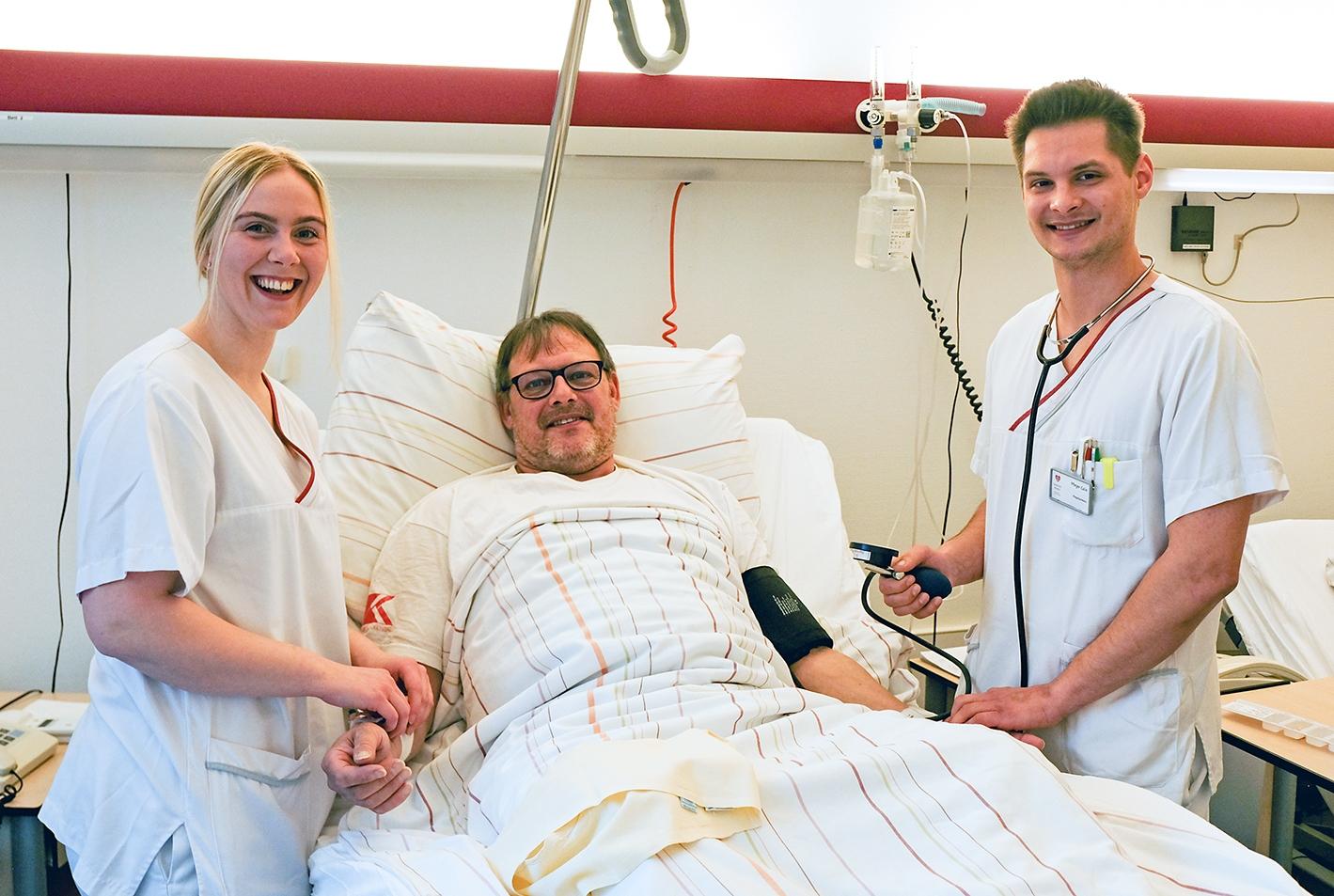 Neue Pflegeausbildung: Warum Karina Bartsch und Colin Richter nun die ...