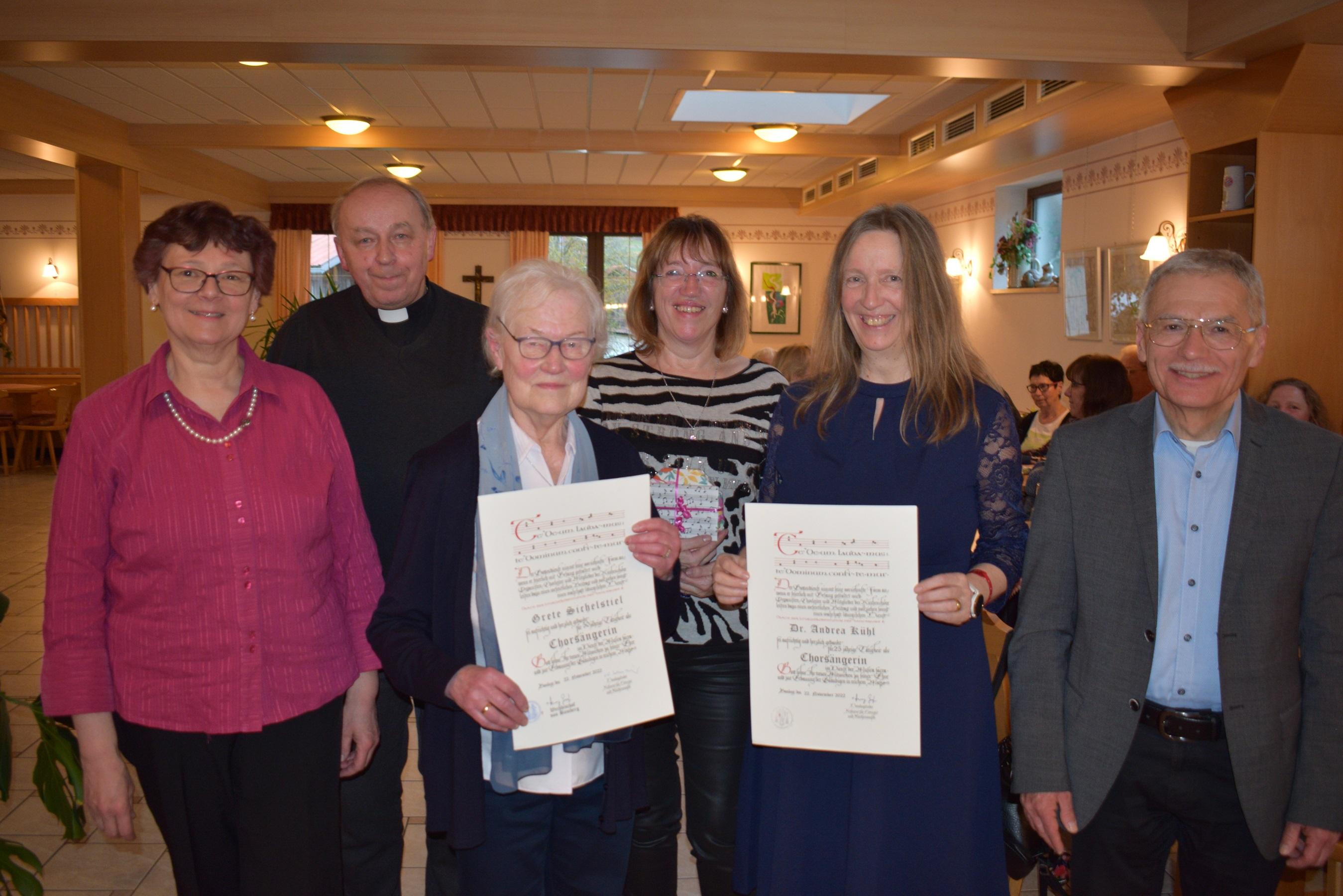 Grete Sichelstiel seit einem halben Jahrhundert im Kirchenchor aktiv