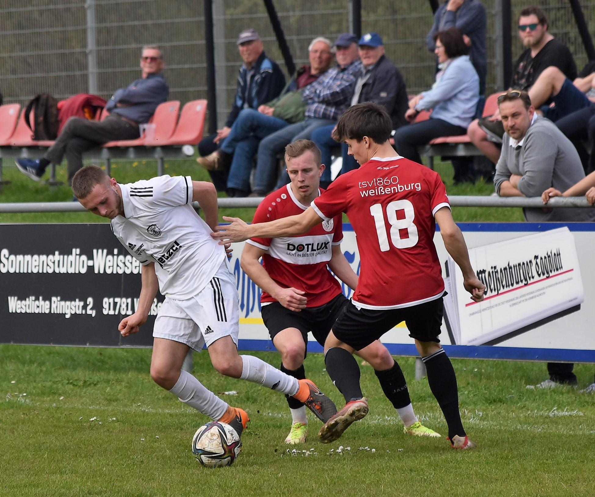 Weißenburg machte beim 4:0 gegen Kaufering großen Schritt Richtung ...