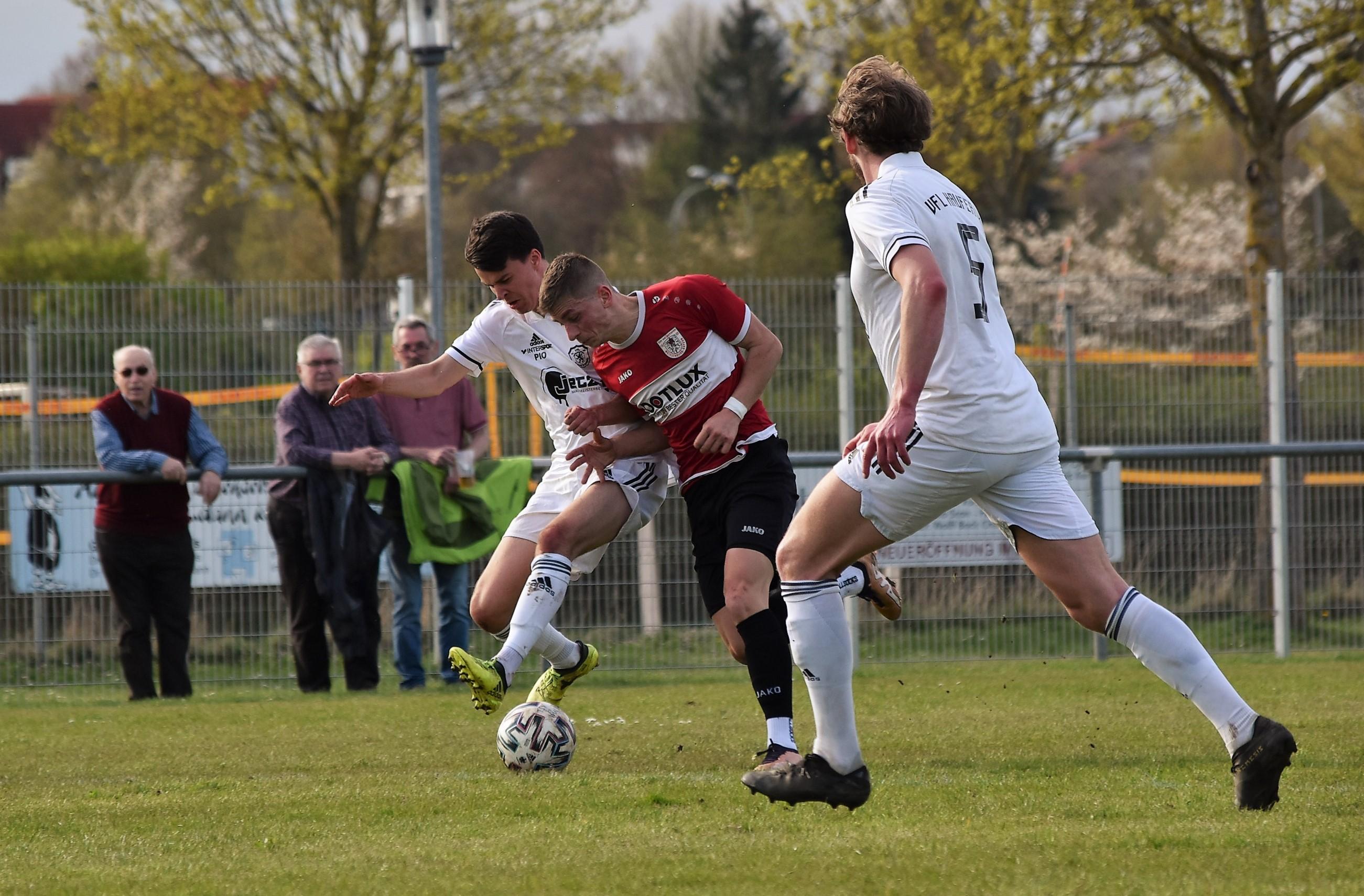 Weißenburg machte beim 4:0 gegen Kaufering großen Schritt Richtung ...