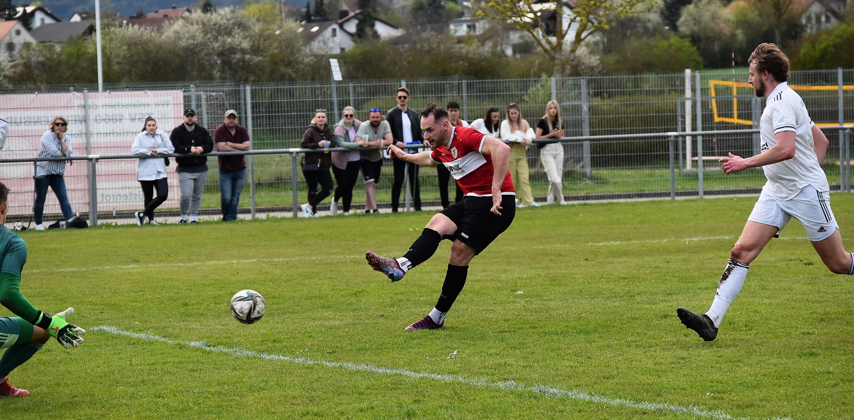 Weißenburg machte beim 4:0 gegen Kaufering großen Schritt Richtung ...