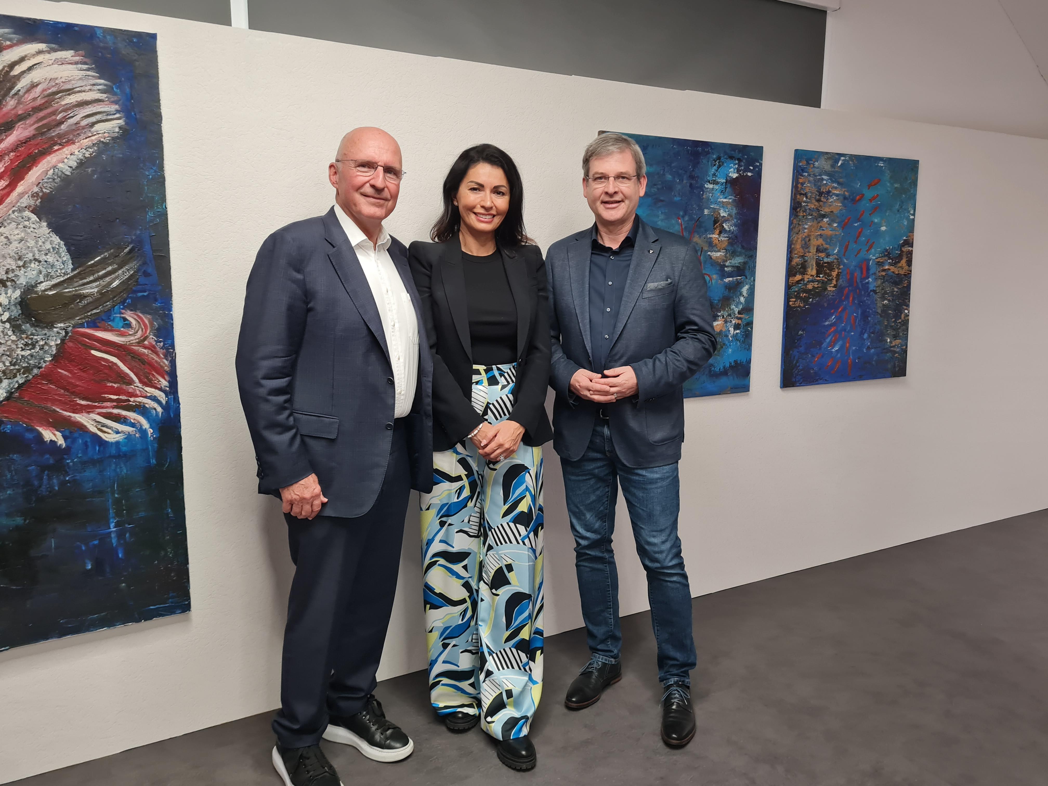 "Zauber der Meere": Seval Fackelmann zeigt ihre Werke