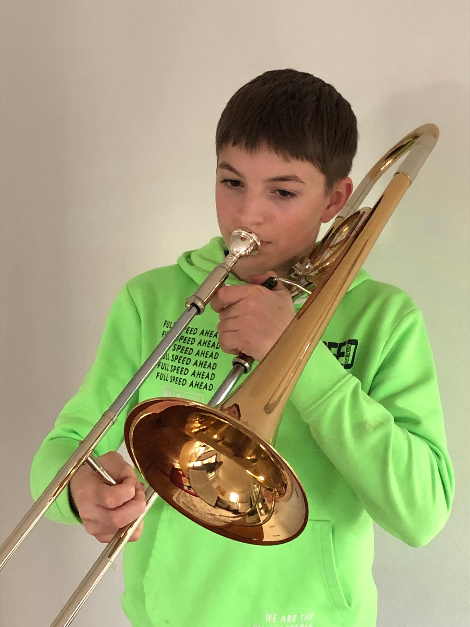 Sogar die Polizei fahndet: Simon aus Erlangen vermisst seine Posaune