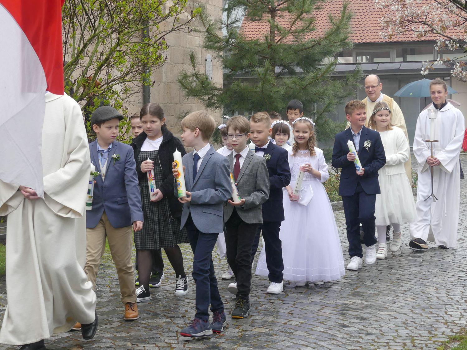 Heilige Kommunion und Konfirmation im Landkreis ERH 2023