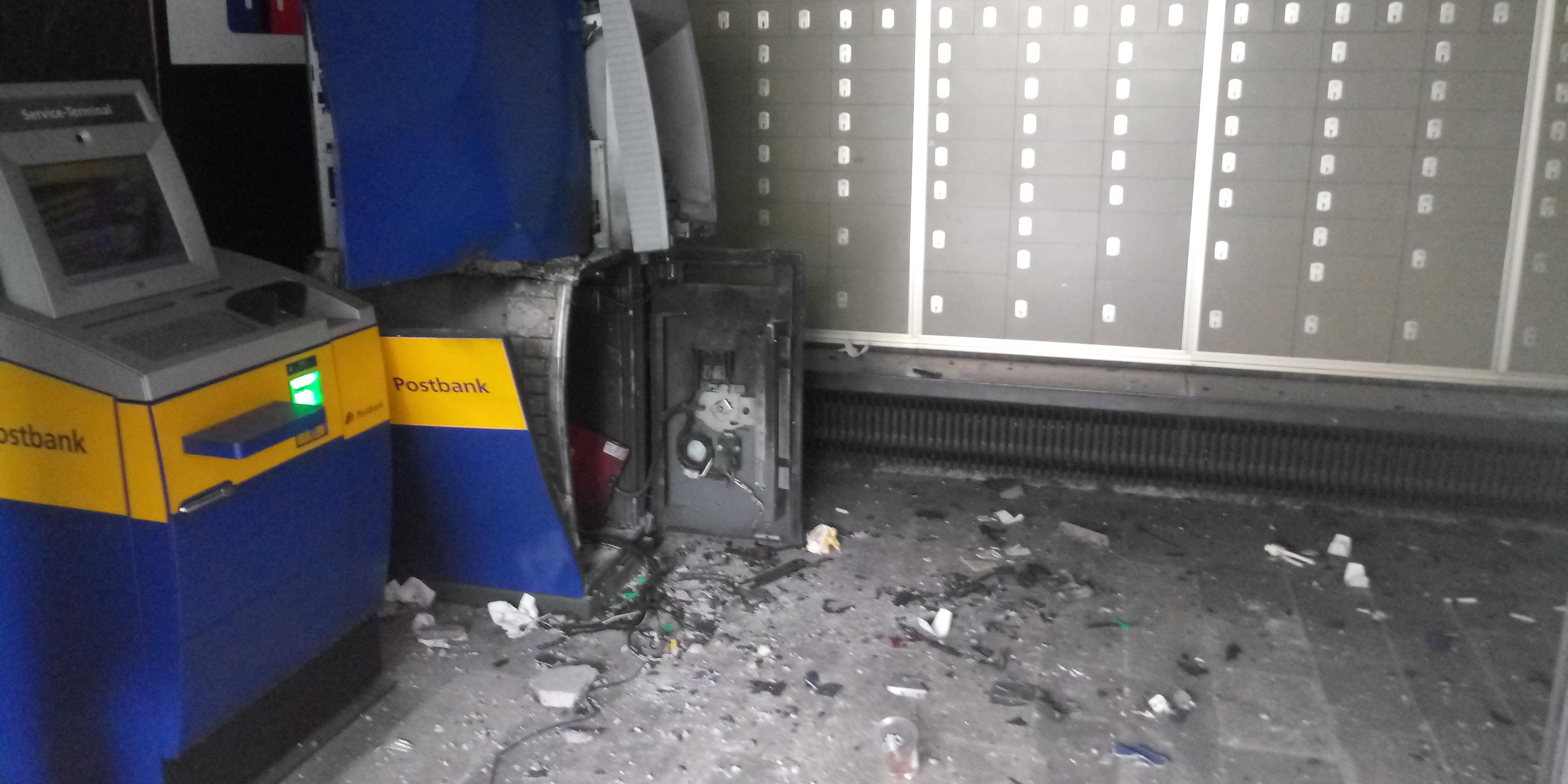 Explosion in Nürnberg: Unternehmen Banken zu wenig gegen Geldautomaten ...