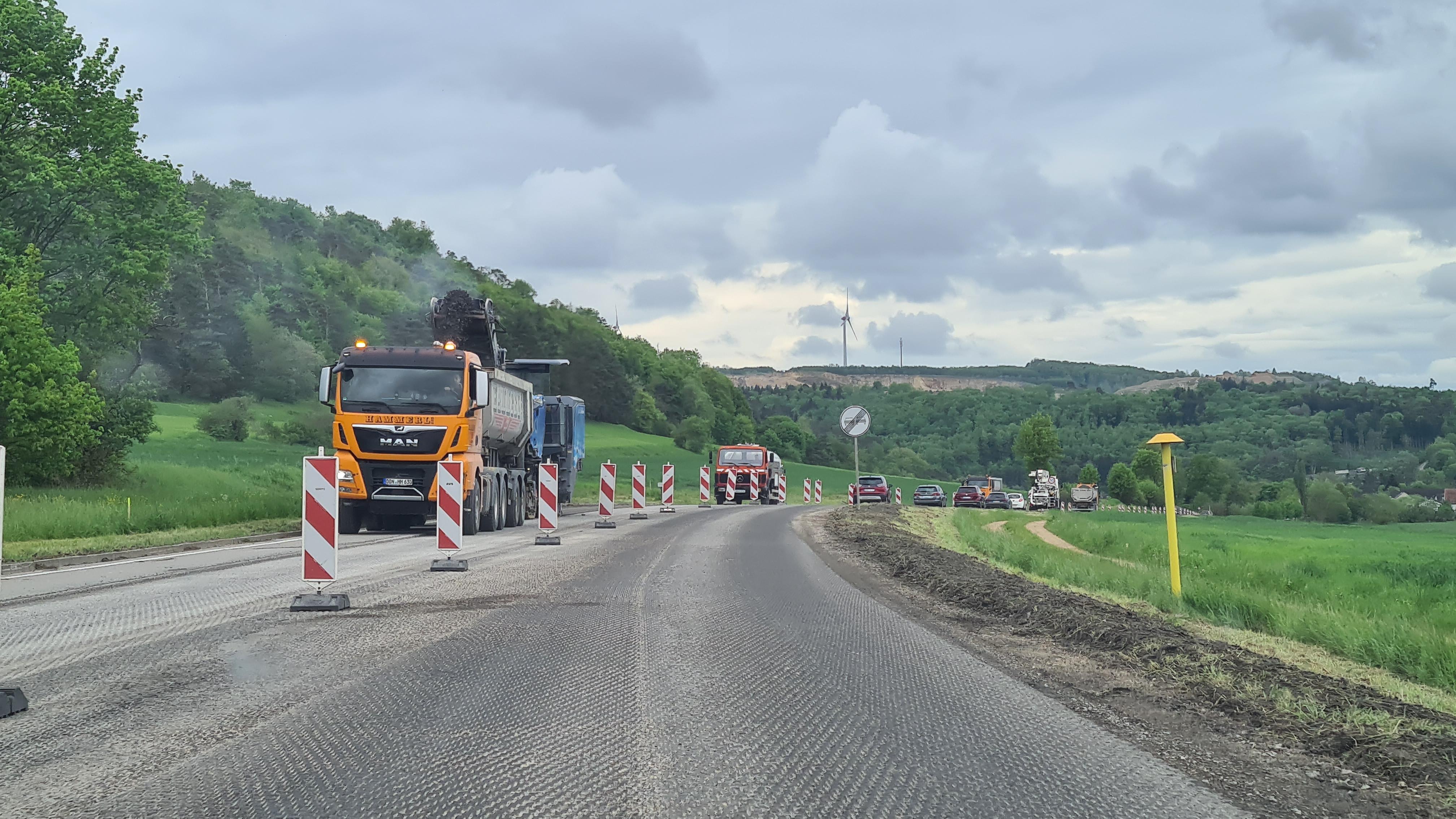 Sperrungen und Umleitung auf der B2 zwischen Schambach und Dietfurt