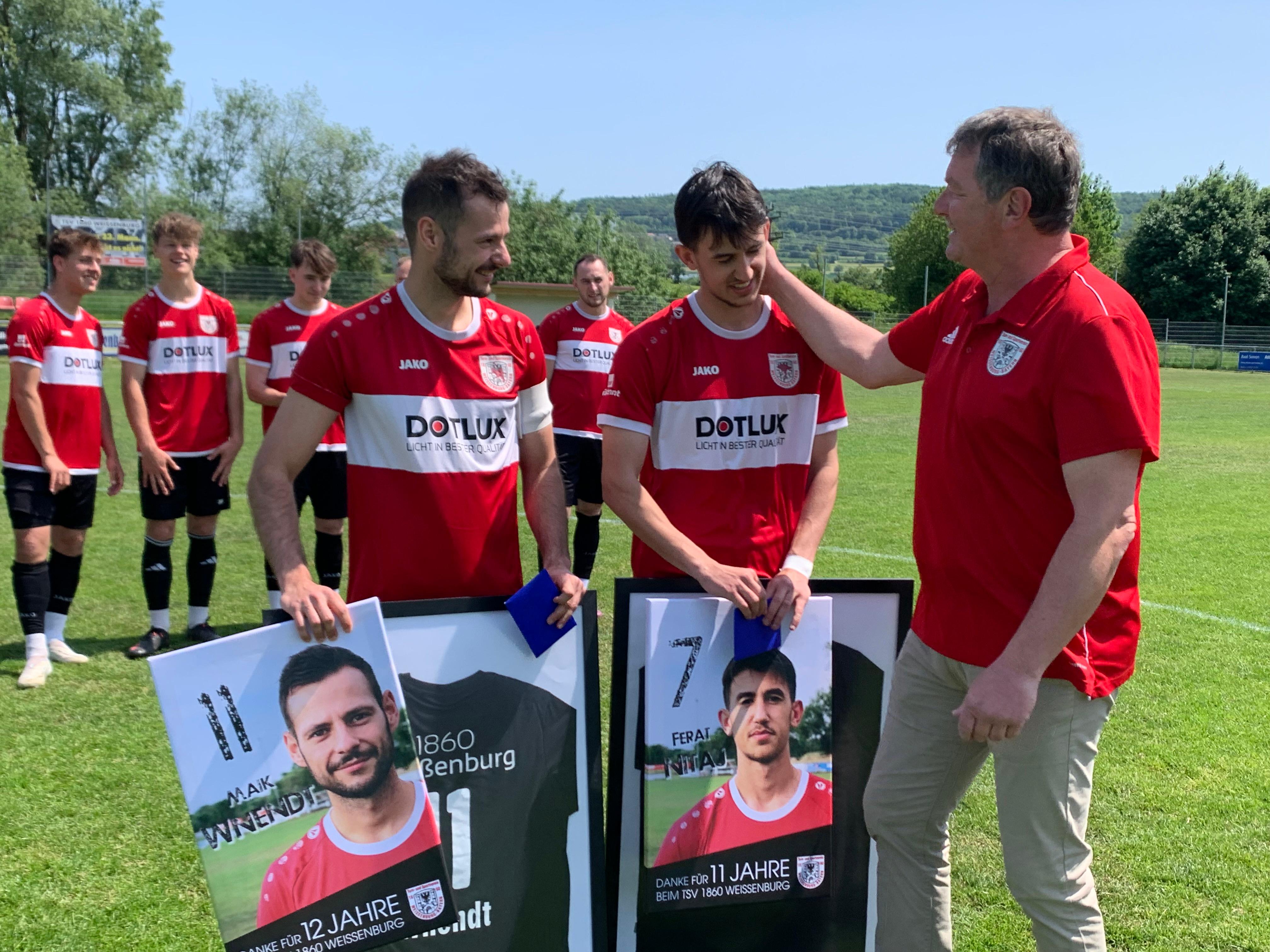 Abschluss und Abschied: Die Bilder vom 2:0-Sieg des TSV 1860 Weißenburg ...