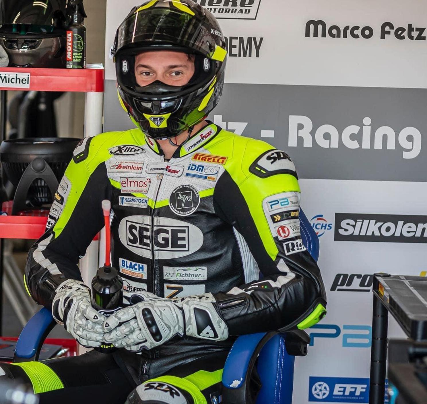 Motorrad-Rennfahrer Marco Fetz schon wieder gestürzt