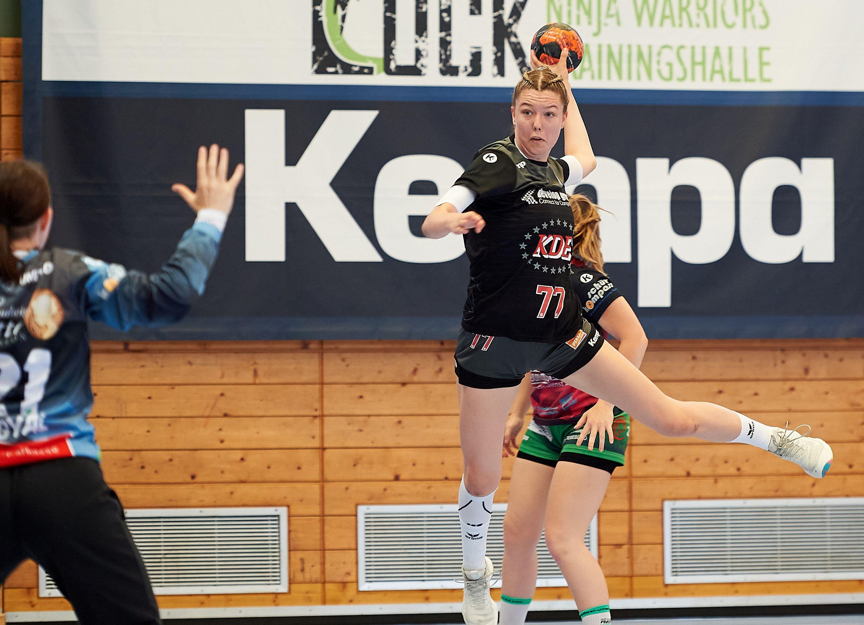 "Es war eine andere Welt": Erlanger Handballerin über ihre Premiere bei ...