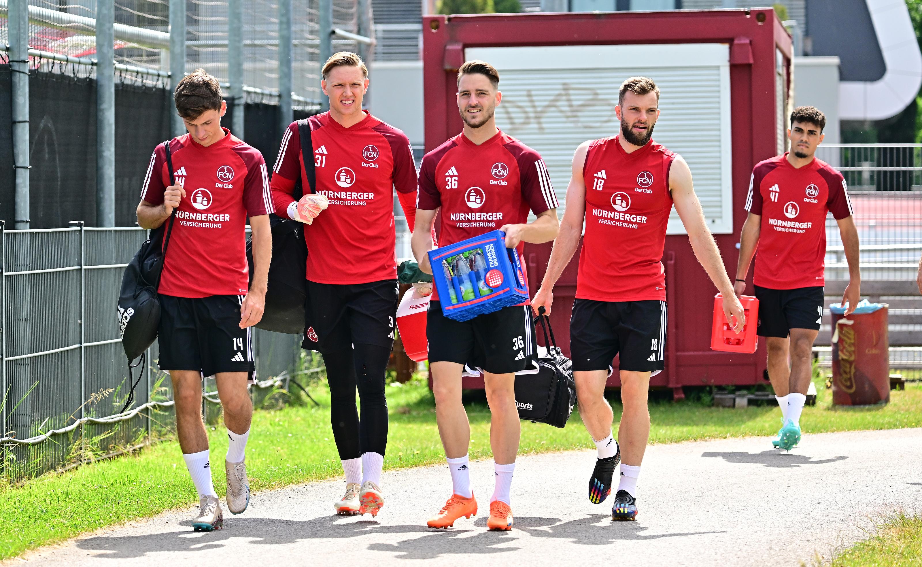 Trainingsstart des 1. FC Nürnberg mit Trainer Fiél
