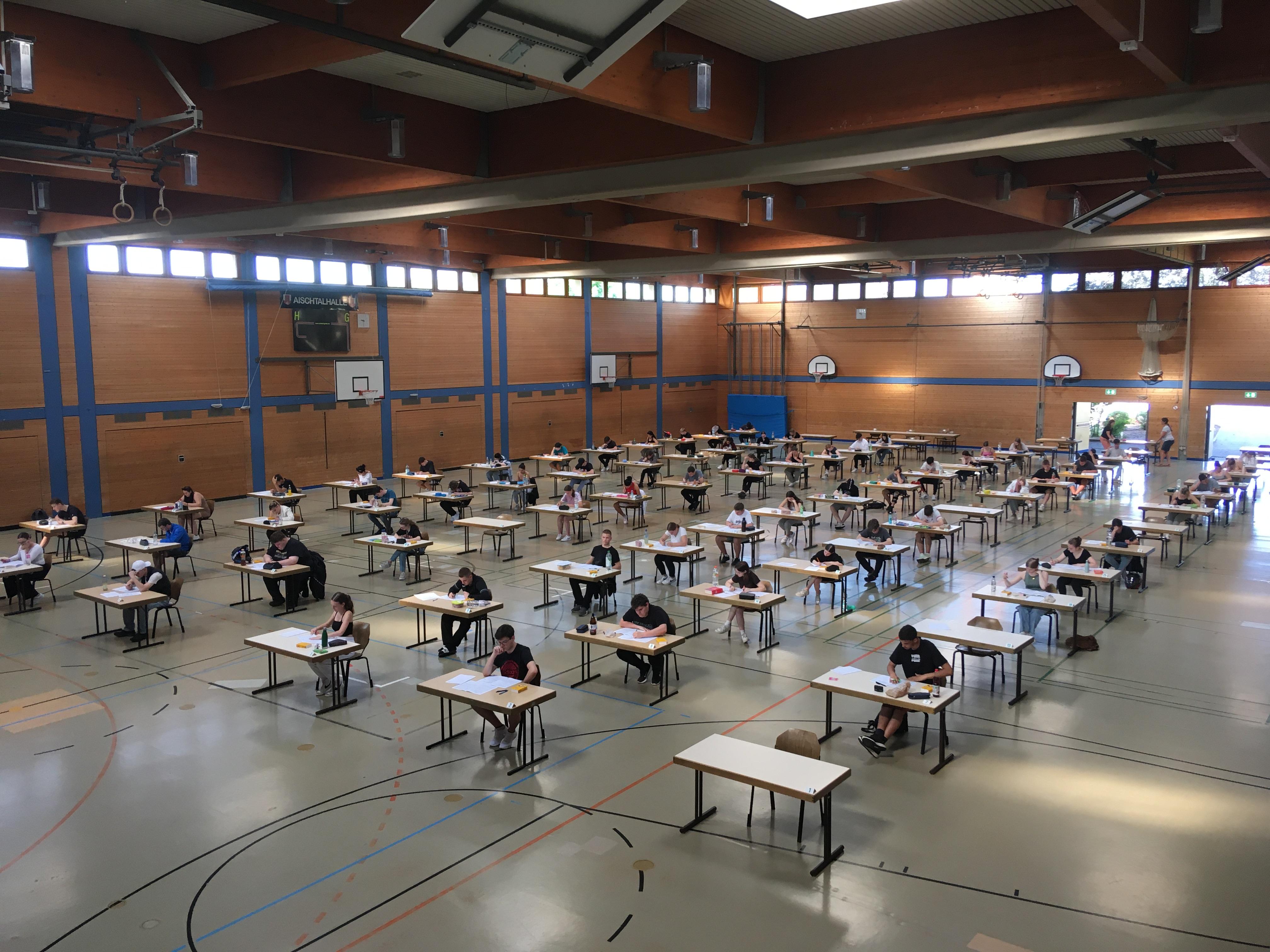 Ritter-von-Spix: Mittelschüler schreiben Quali und freuen sich auf den ...