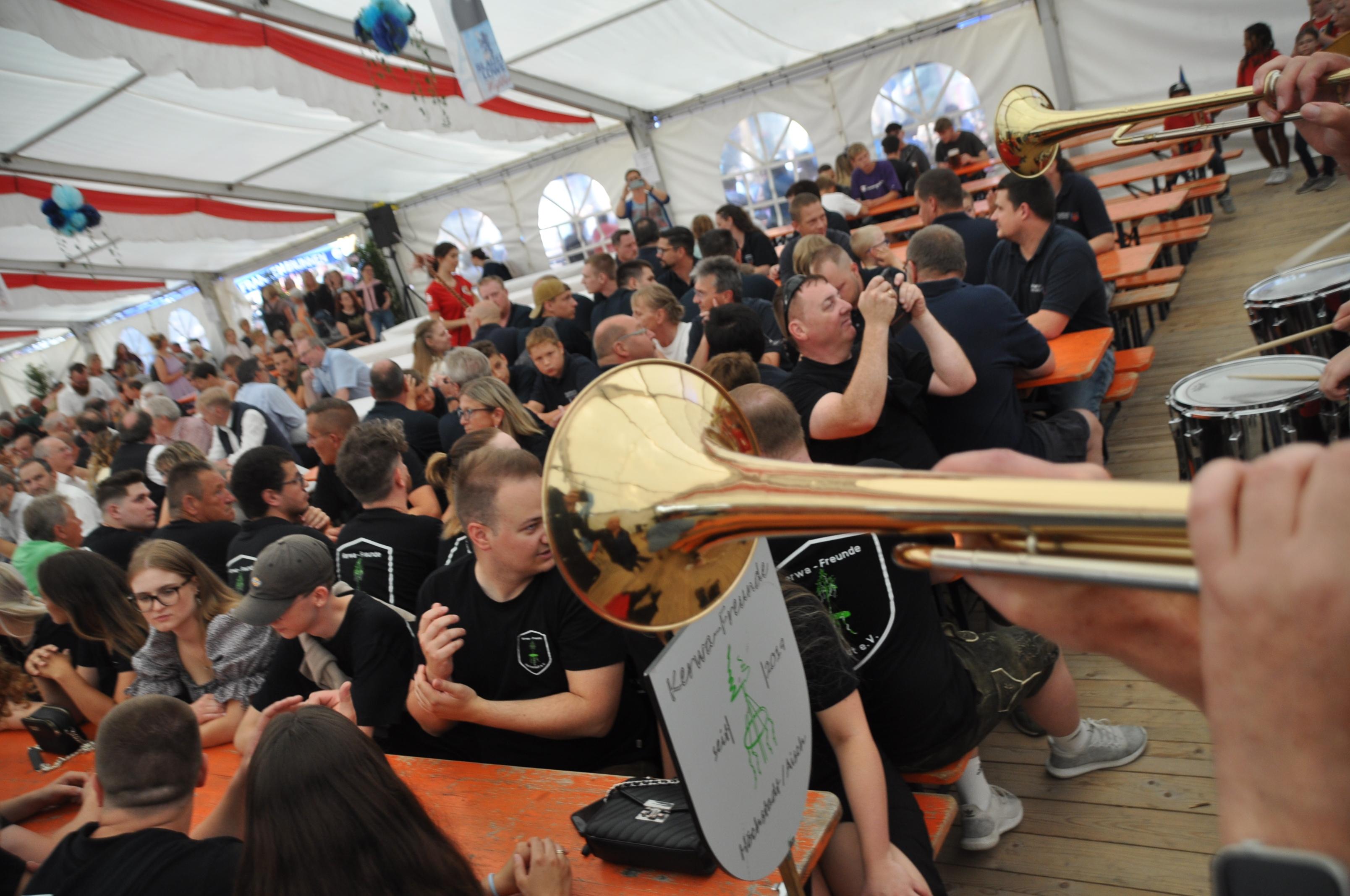 Kerwa Höchstadt: So viele Besucher kamen seit Jahren nicht - wir haben ...