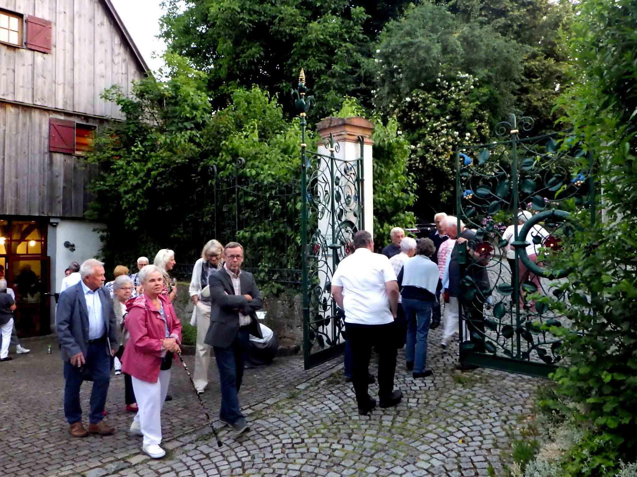 Großer Andrang: Vortrag zur 500-jährigen Geschichte des Abtschlösschen