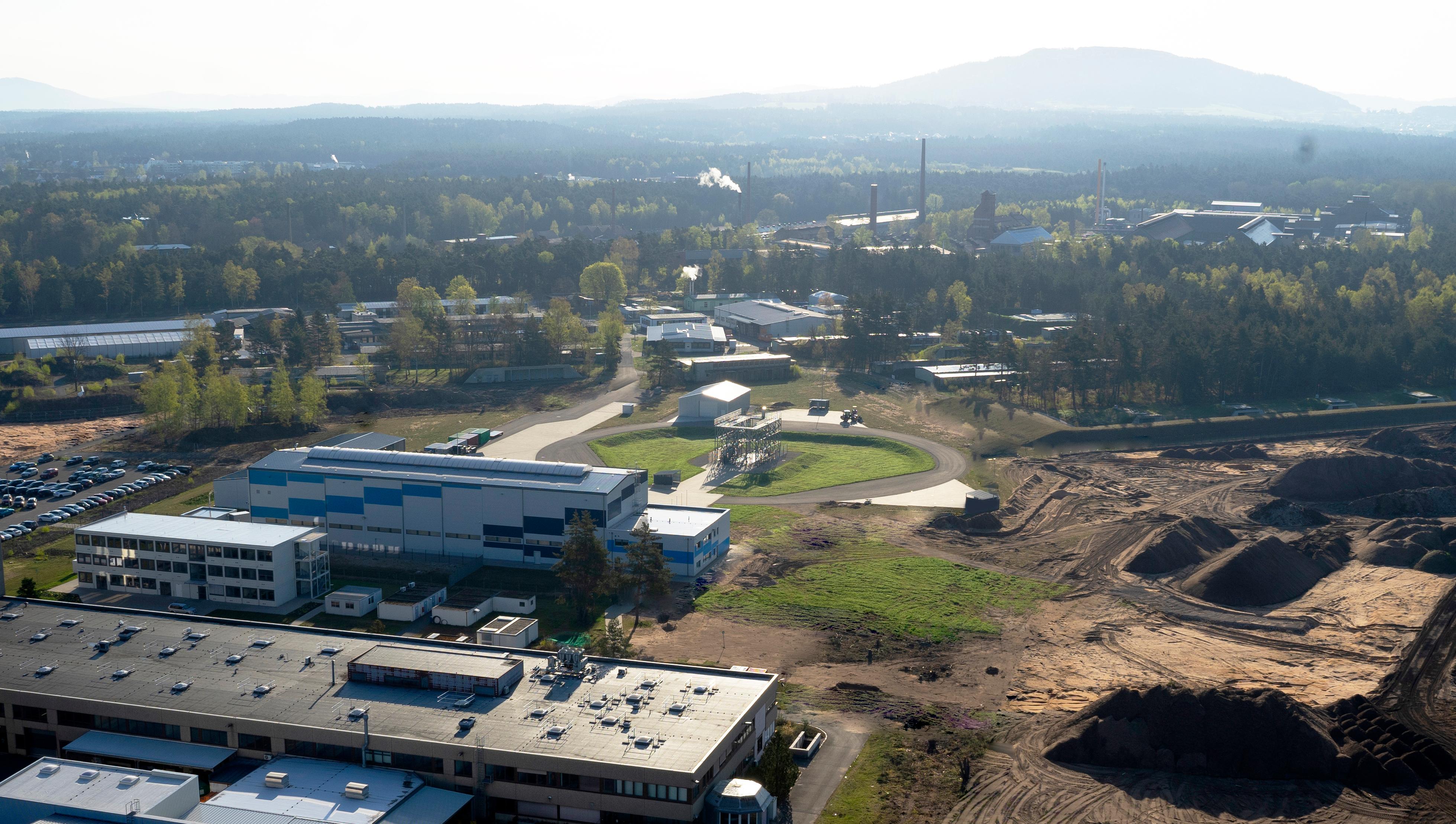 "Einige Hunderte" neue Stellen? Diehl Defence baut Standort in ...