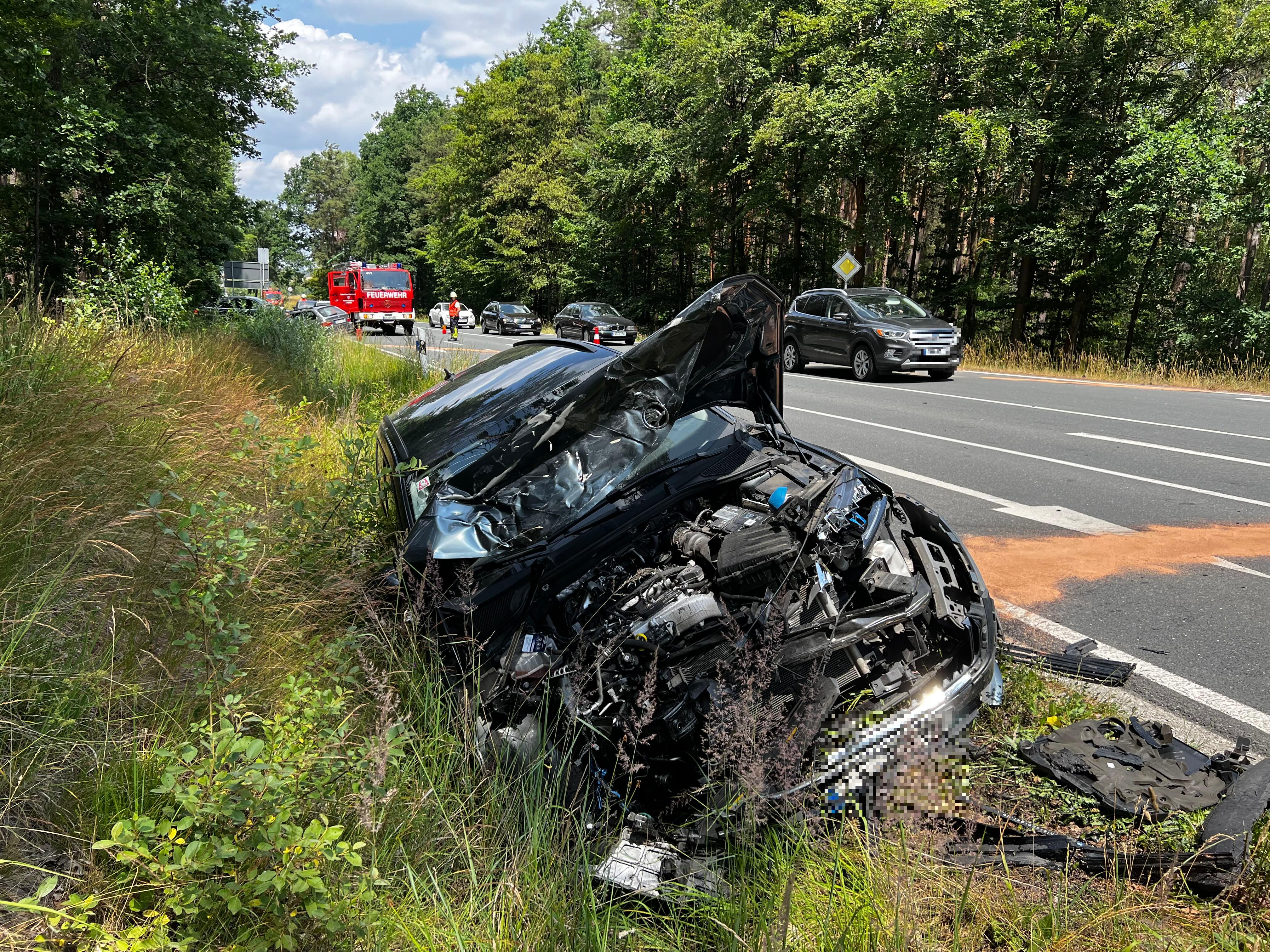 Heftiger Unfall bei Pommersfelden: Zwei Frauen schwer verletzt - Autos ...
