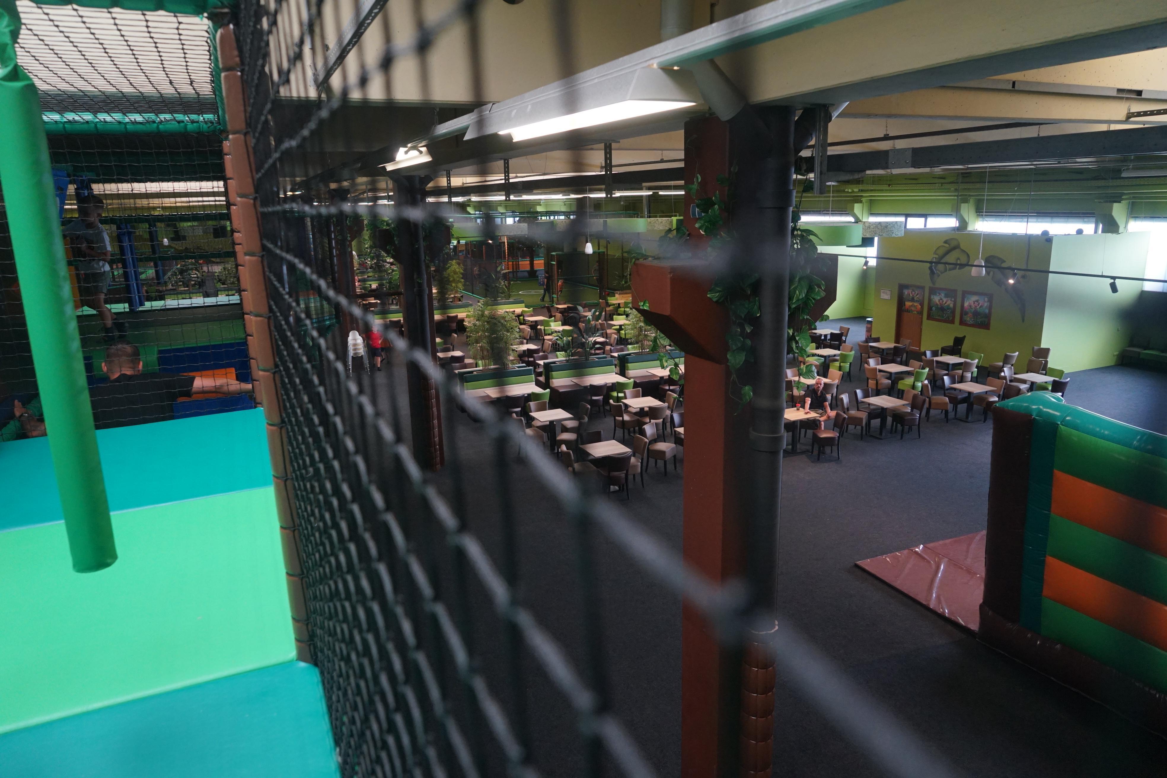 "Monkey Town": So sieht es in Fürths neuem Indoor-Spielplatz aus