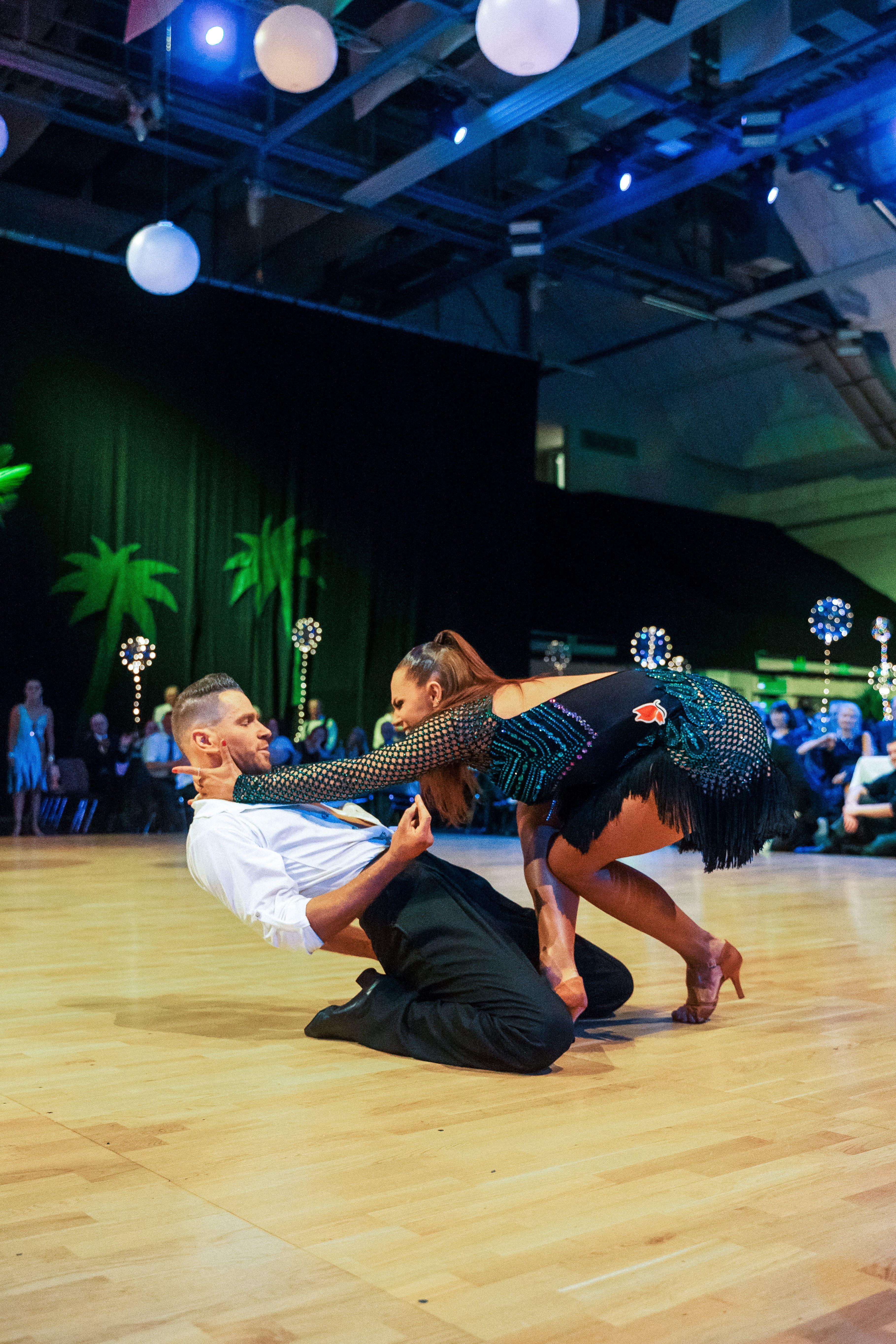 Die drei Welten des Illya Korovay: Als Tanz-Profi hilft er jetzt Landsleuten bei Rot-Gold-Casino