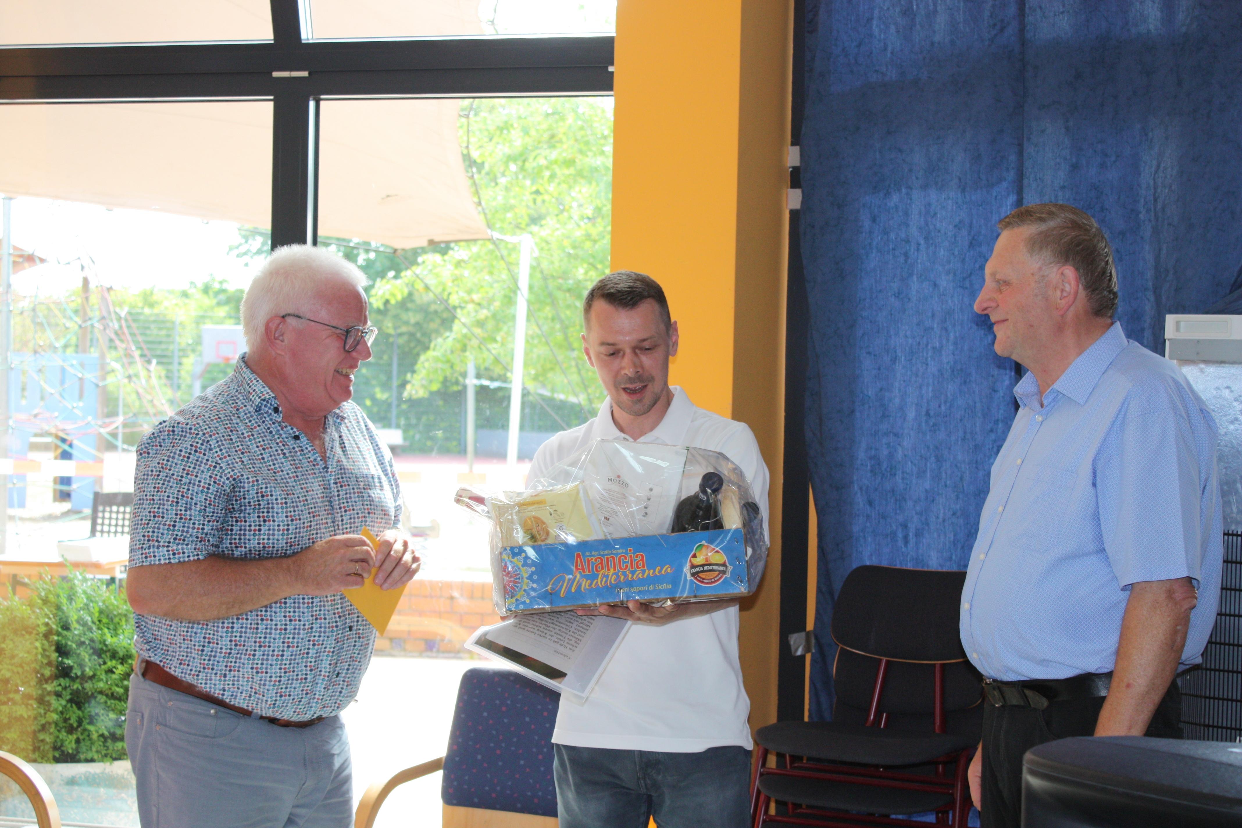 Der Konrektor mit dem feinen Humor: Roland Gundel verlässt die ...