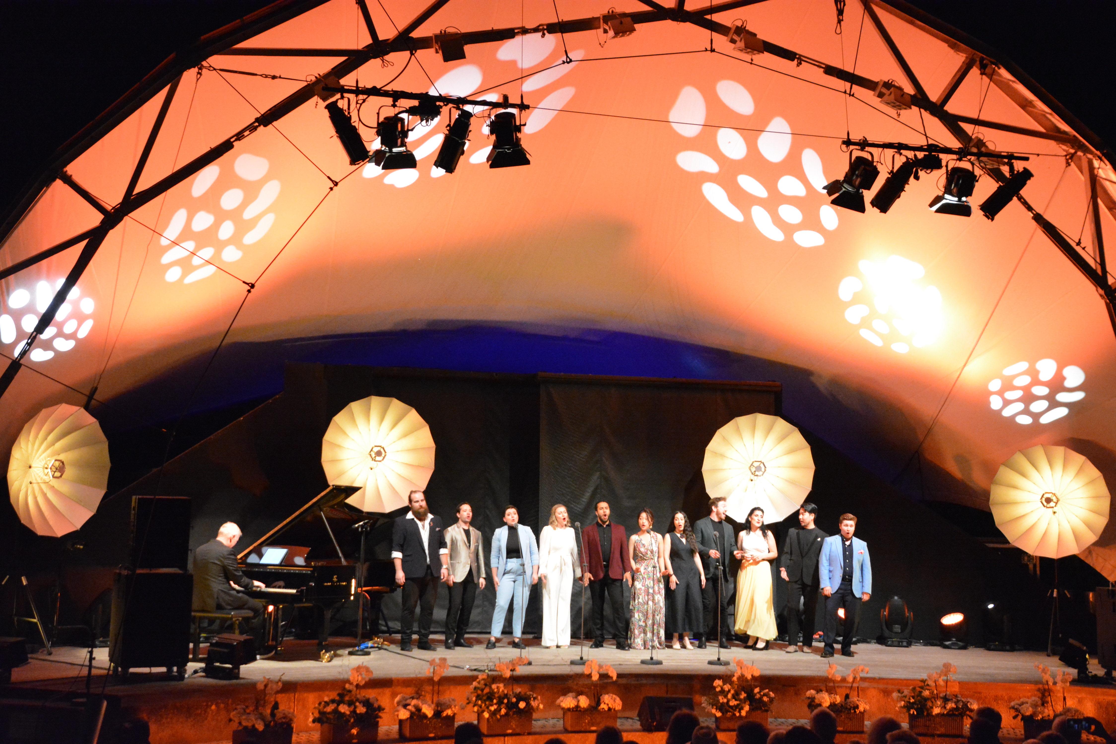 Gefühlvolle Klassiker und Musical-Songs: Der Abschiedsabend der IMA ...