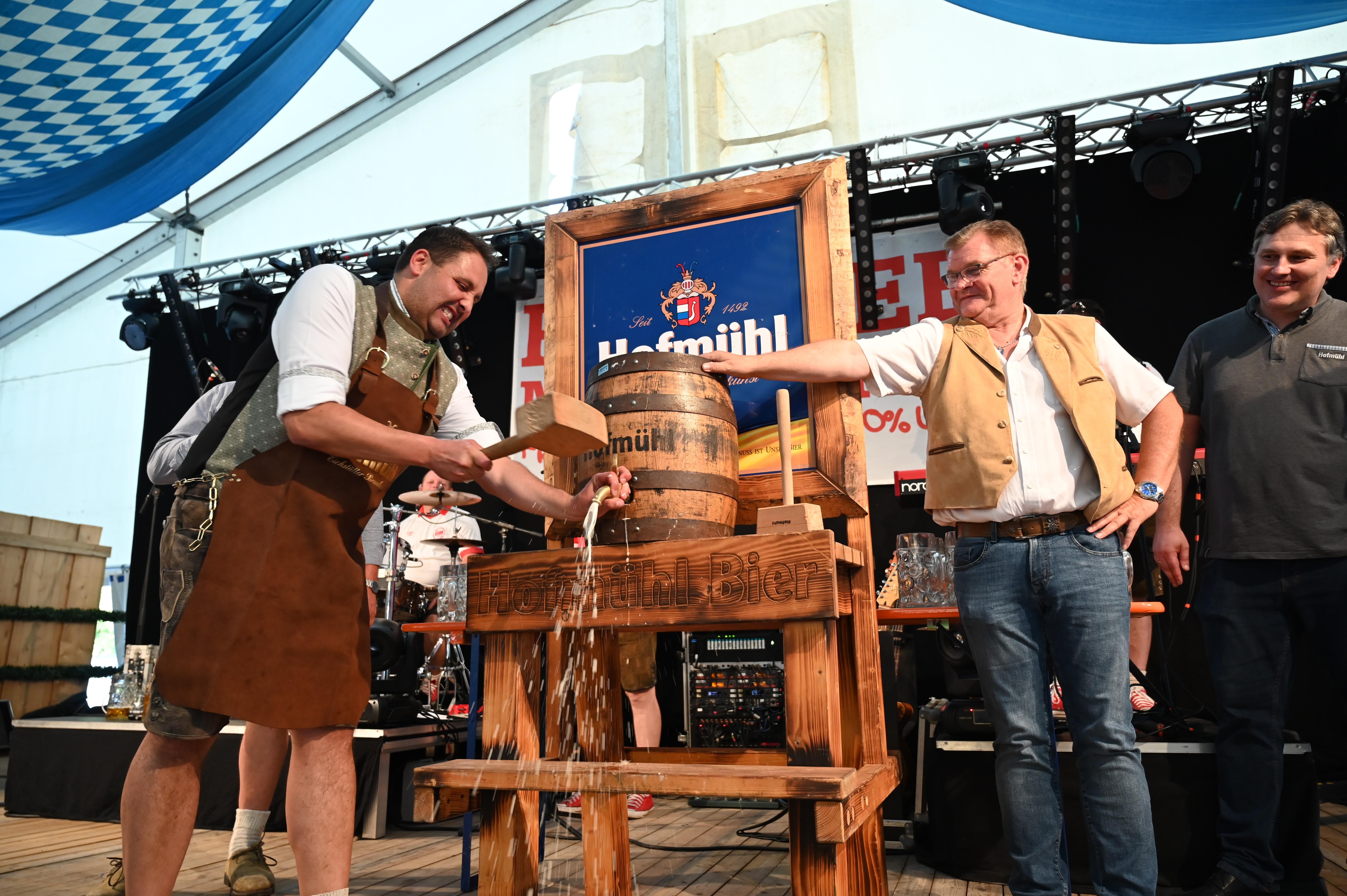 Hier dreht sich was: So bunt und schön ist die Kirchweih in Roth