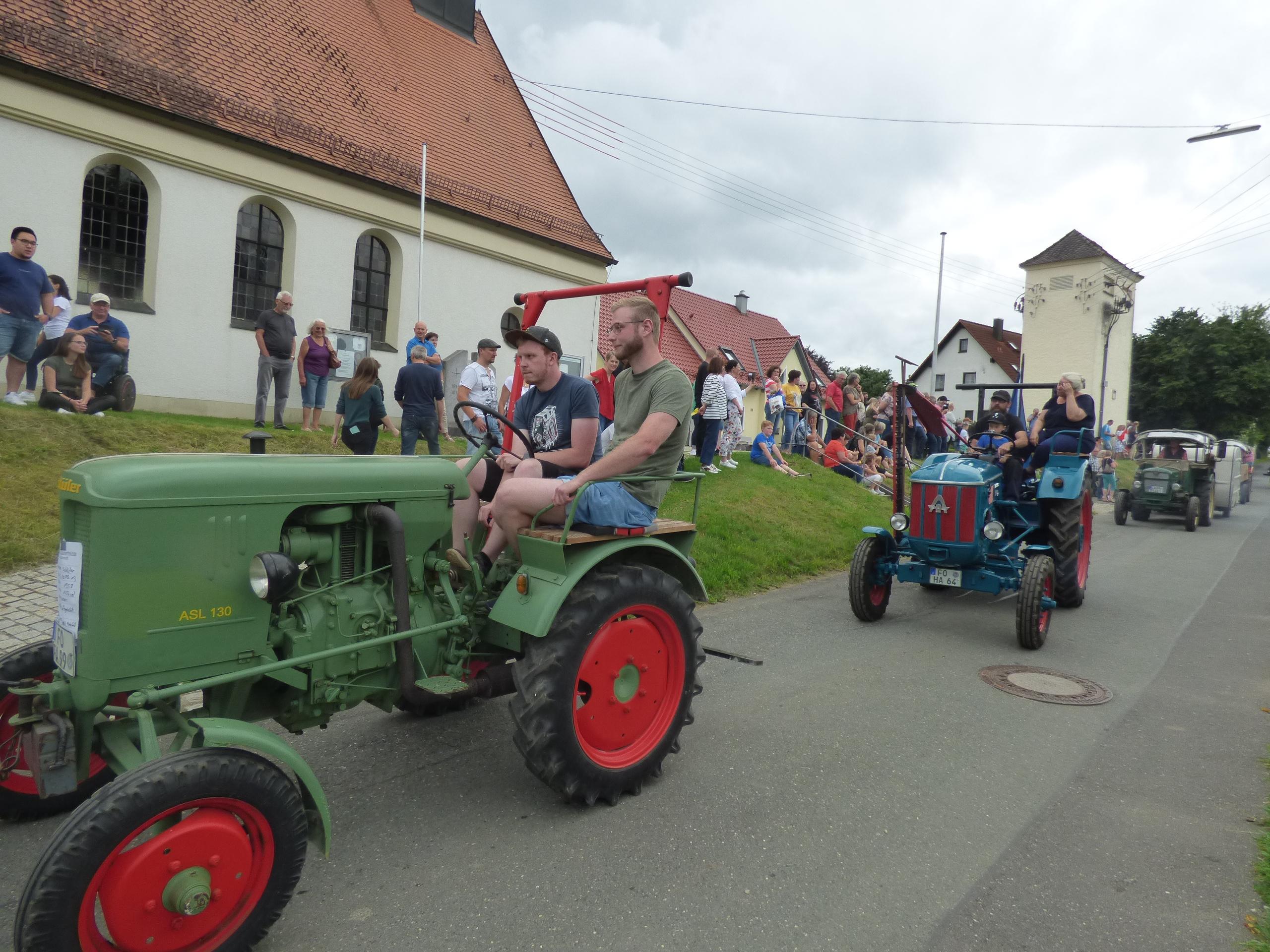 Diese Traktoren waren in Morschreuth