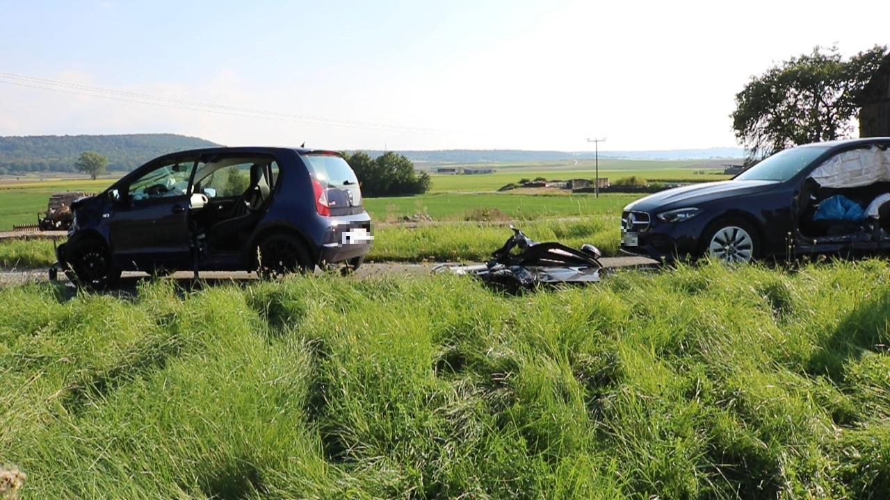 Heftiger Unfall auf B470 bei Bad Windsheim: Feuerwehr befreit drei ...