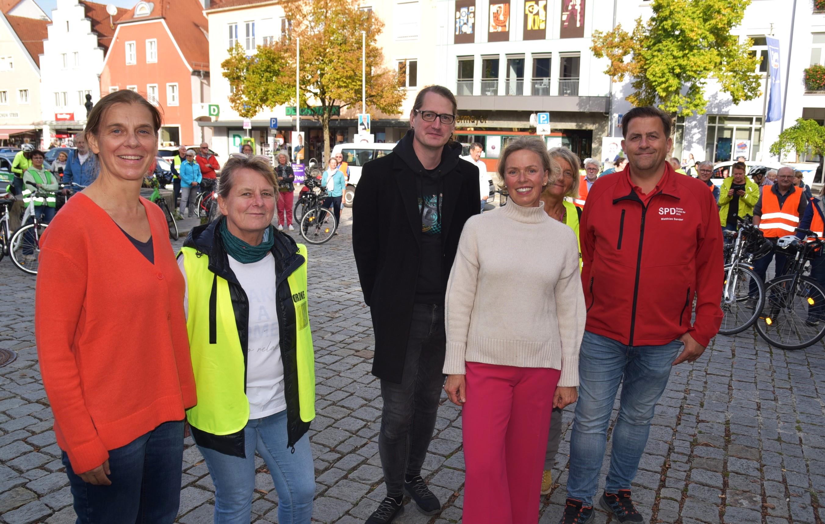 Fahrrad-Demo in Neumarkt: Bürger protestieren gegen Ausbau der B299