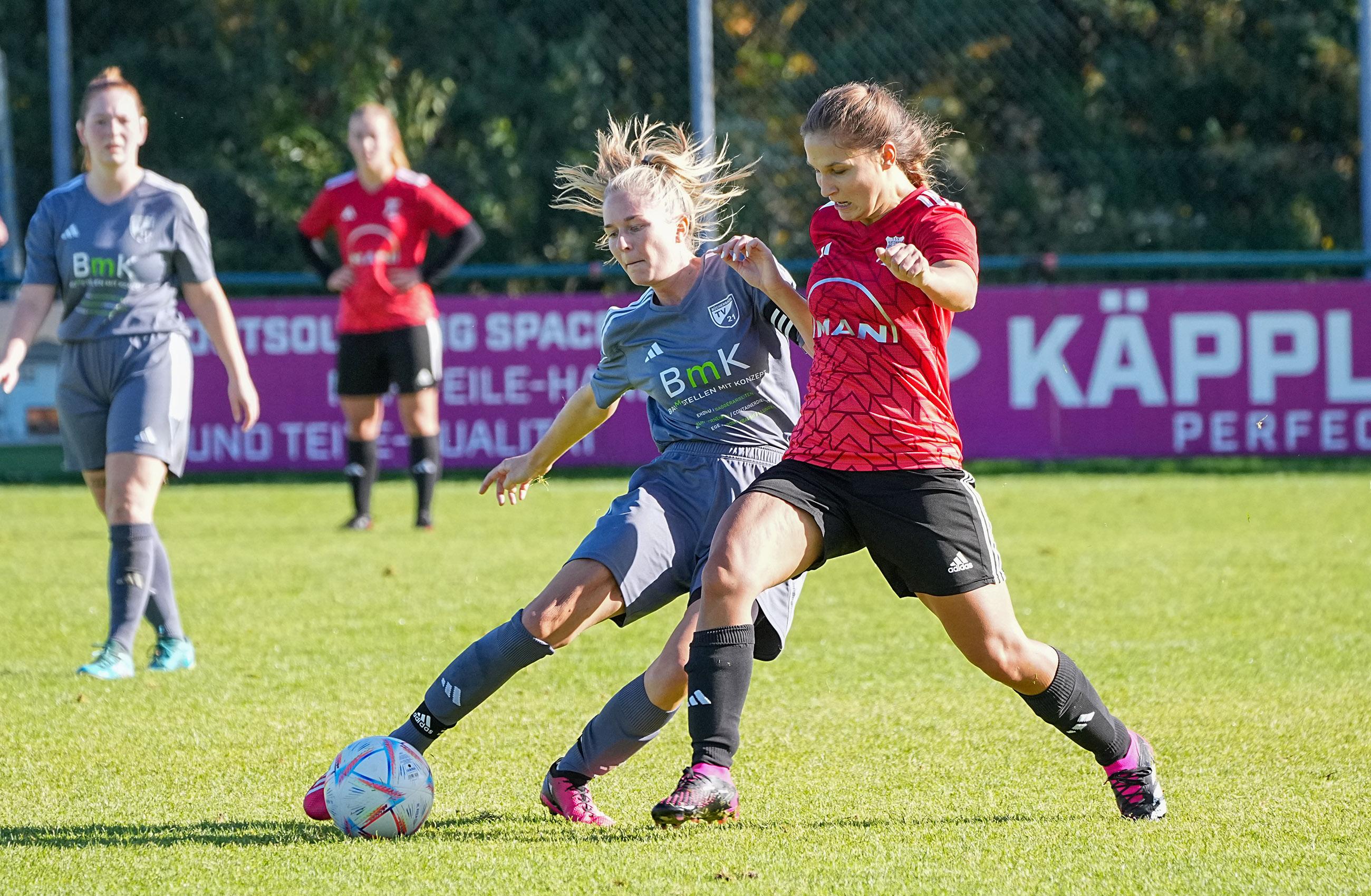 Alle Bilder vom Frauen-Derby zwischen dem TV Büchenbach und dem TSV ...