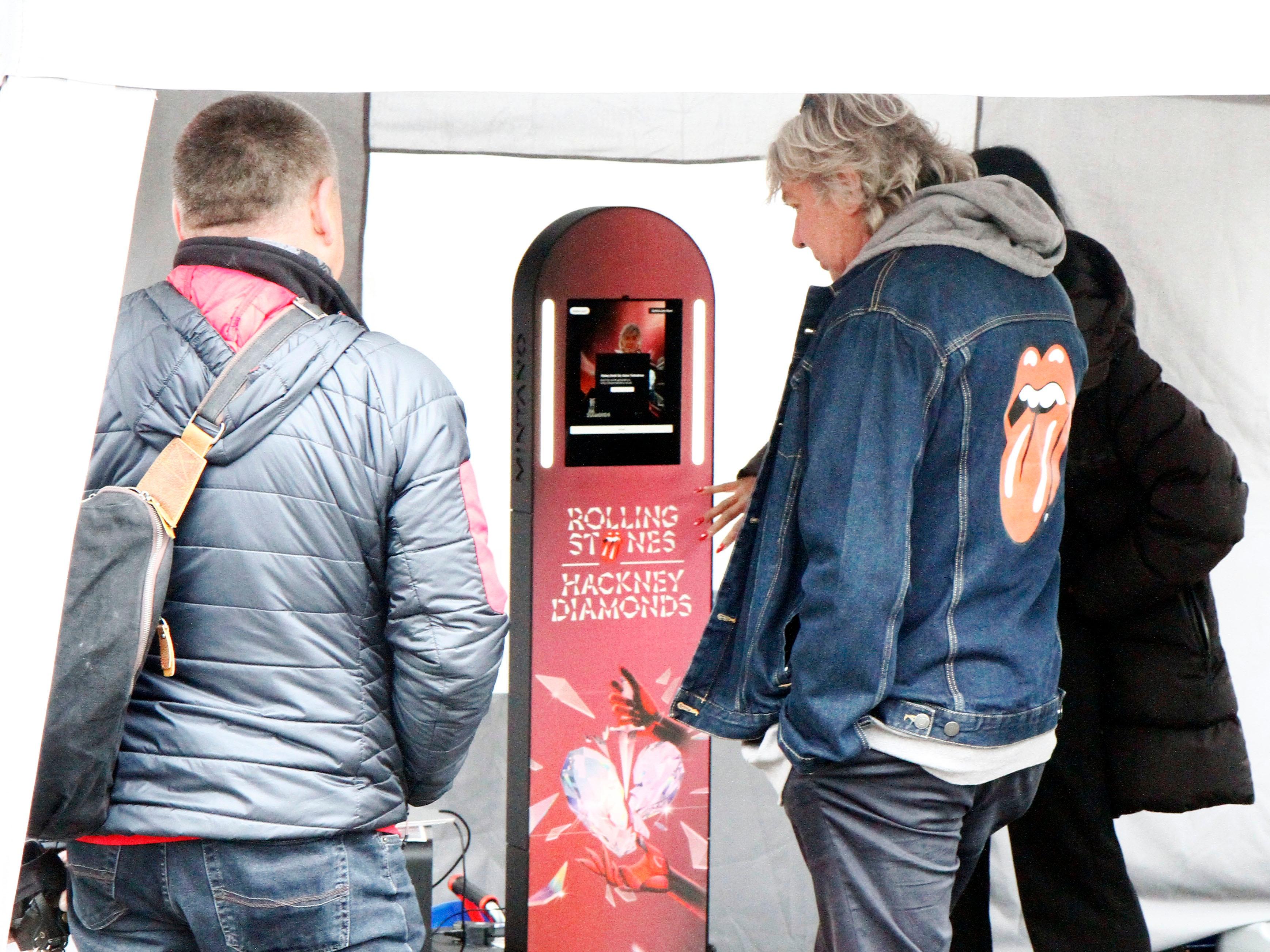 Der Rolling-Stones-Bus machte Station in Nürnberg