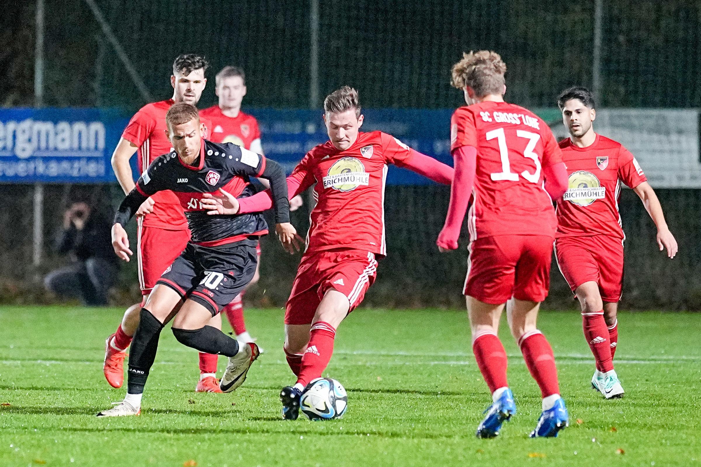 Alle Fotos vom Pokalspiel des SC Großschwarzenlohe gegen die Würzburger ...