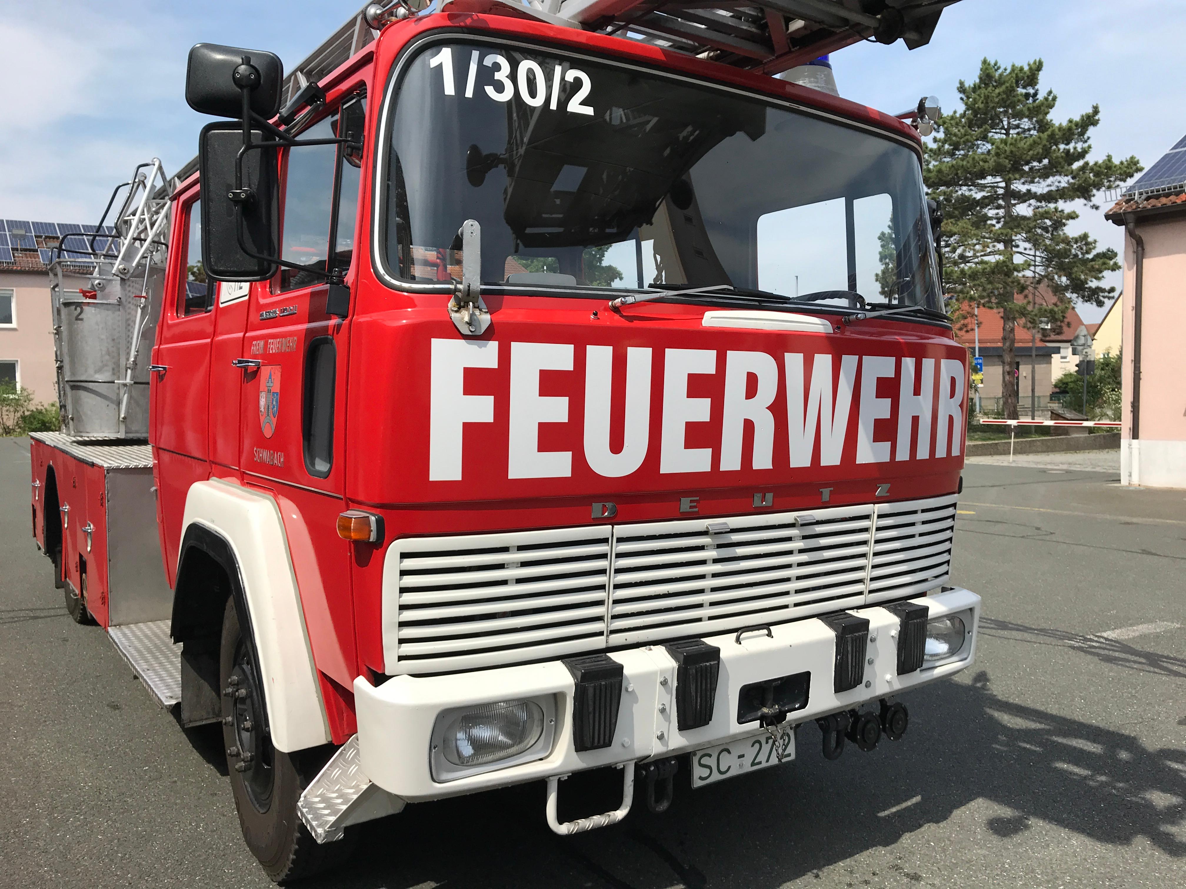 Rauchwolke in Erlangen alarmiert die Feuerwehr
