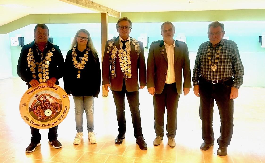 Bei der VSG Treuchtlingen wurden die neue Hoheiten bei der Königsfeier ...