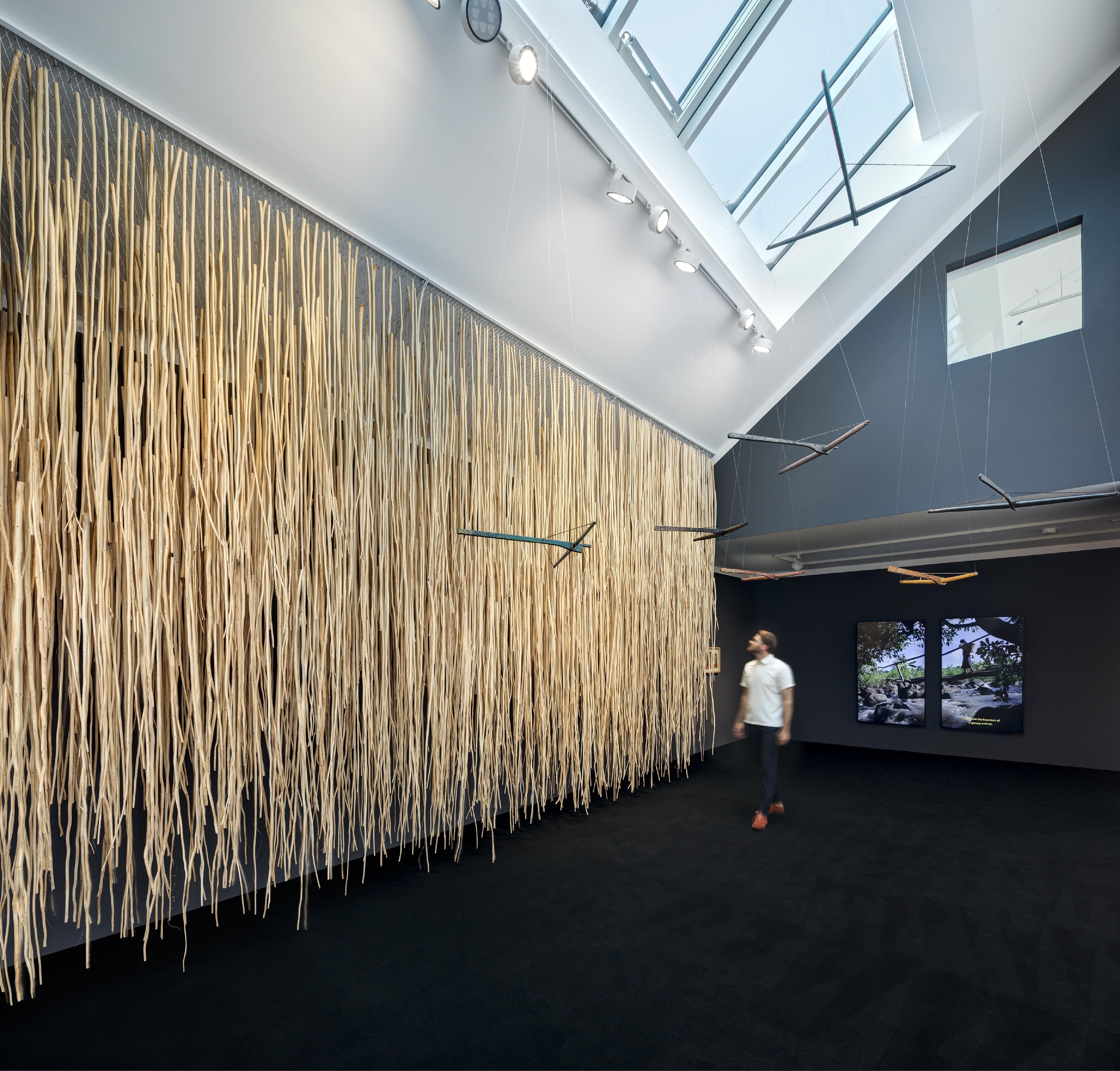 „No Jute Cloth for the Bones“: Neue Ausstellung in der Galerie Zink in ...