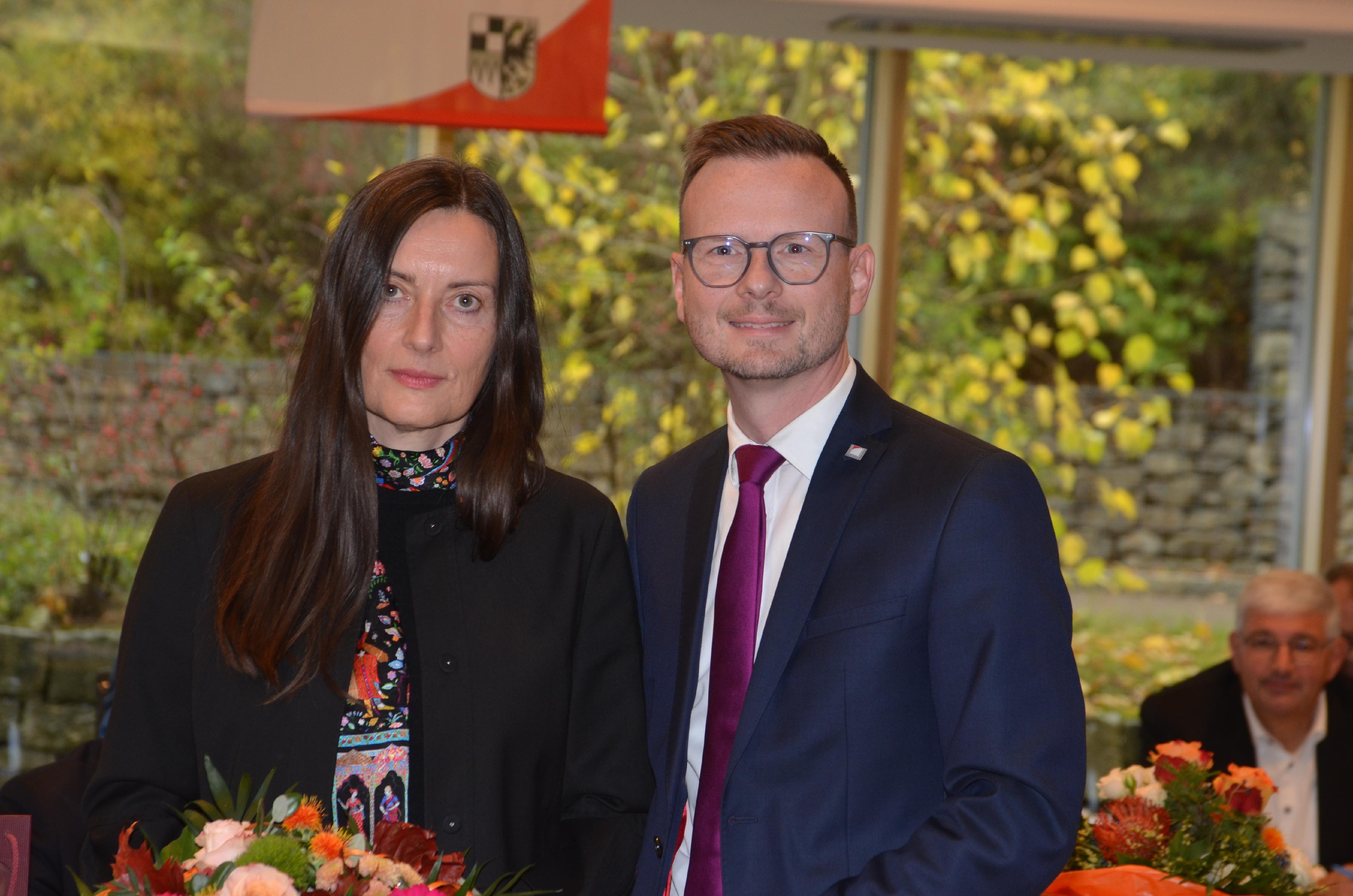 Mehr als Abgeordnete im Bundestag: So viel verdient der neue ...