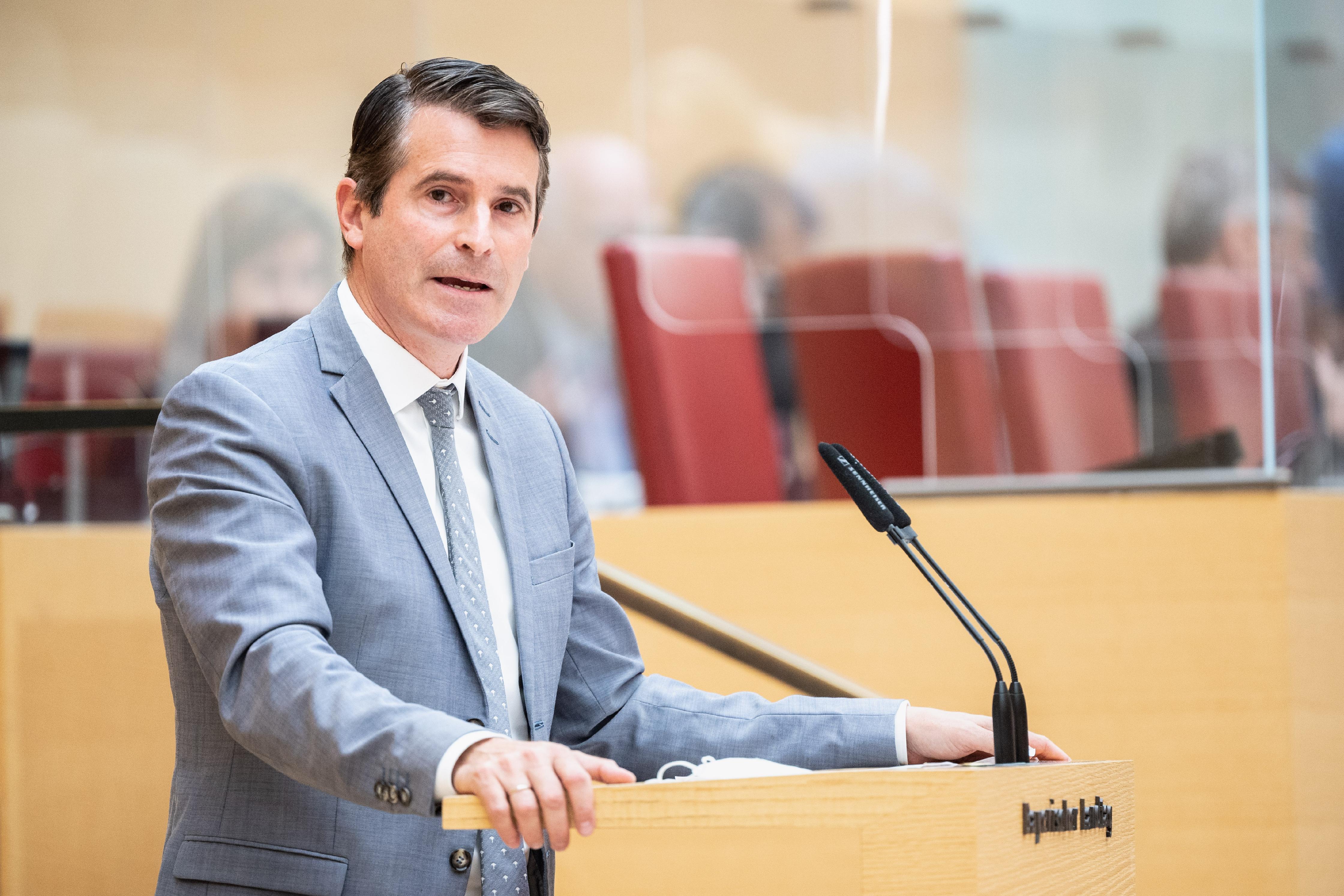 Neue Männer und eine Frau weniger: So wird Bayern künftig regiert