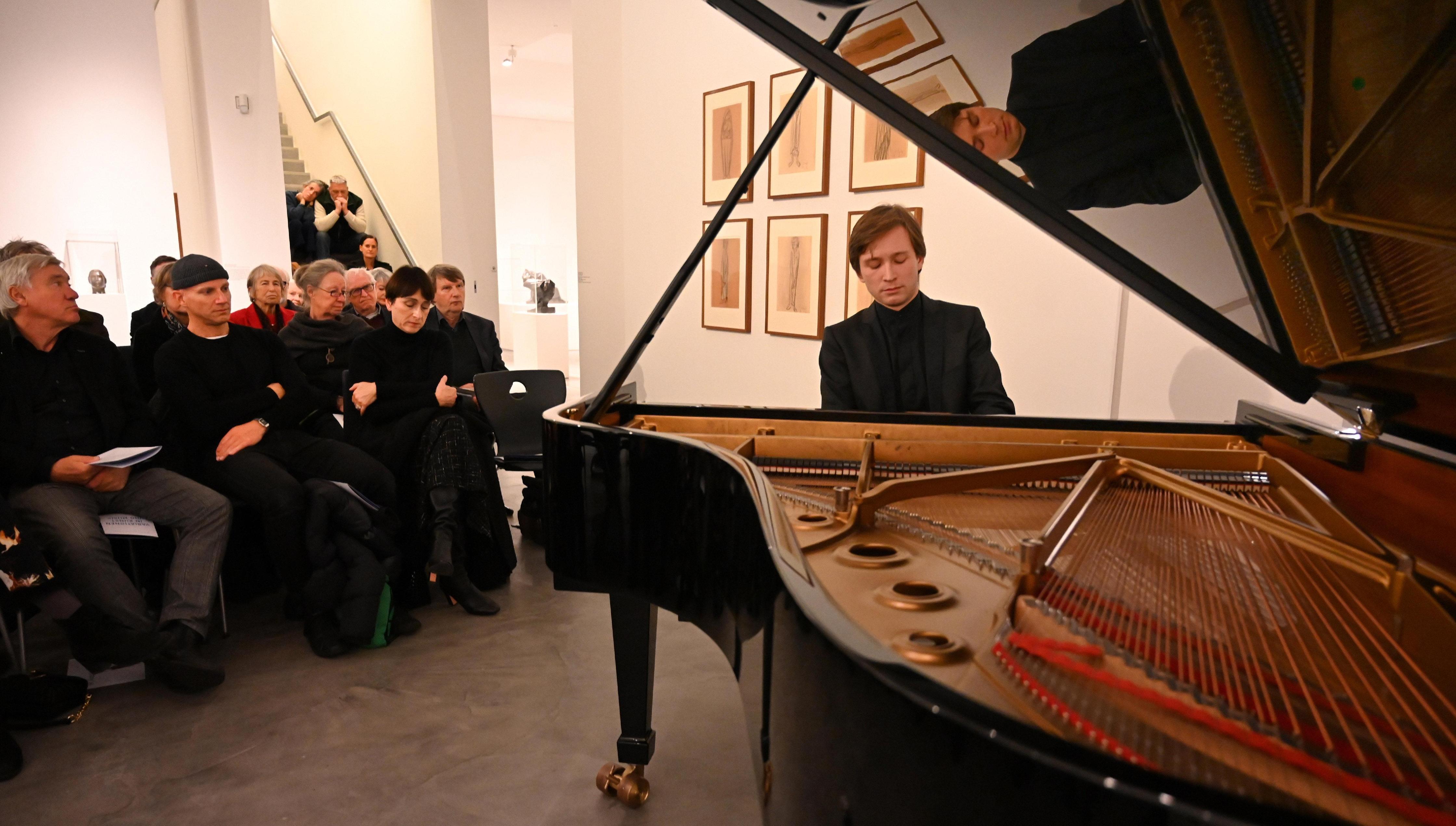 Das war sehr besonders: Variationen in Kunst und Musik im Museum Lothar ...