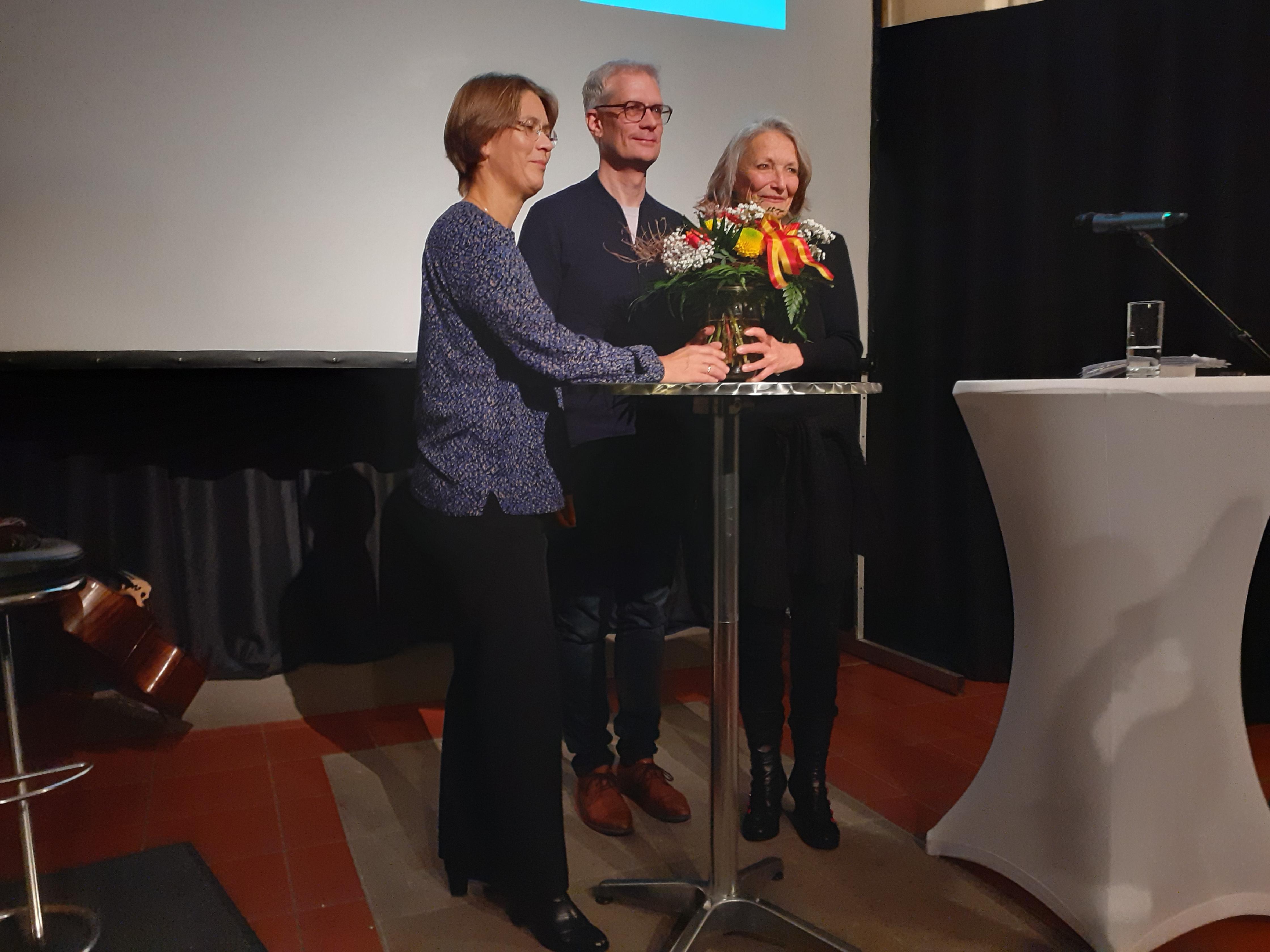 Ihr Onkel starb im KZ Dachau: Bewegende Lesung der Schauspielerin ...