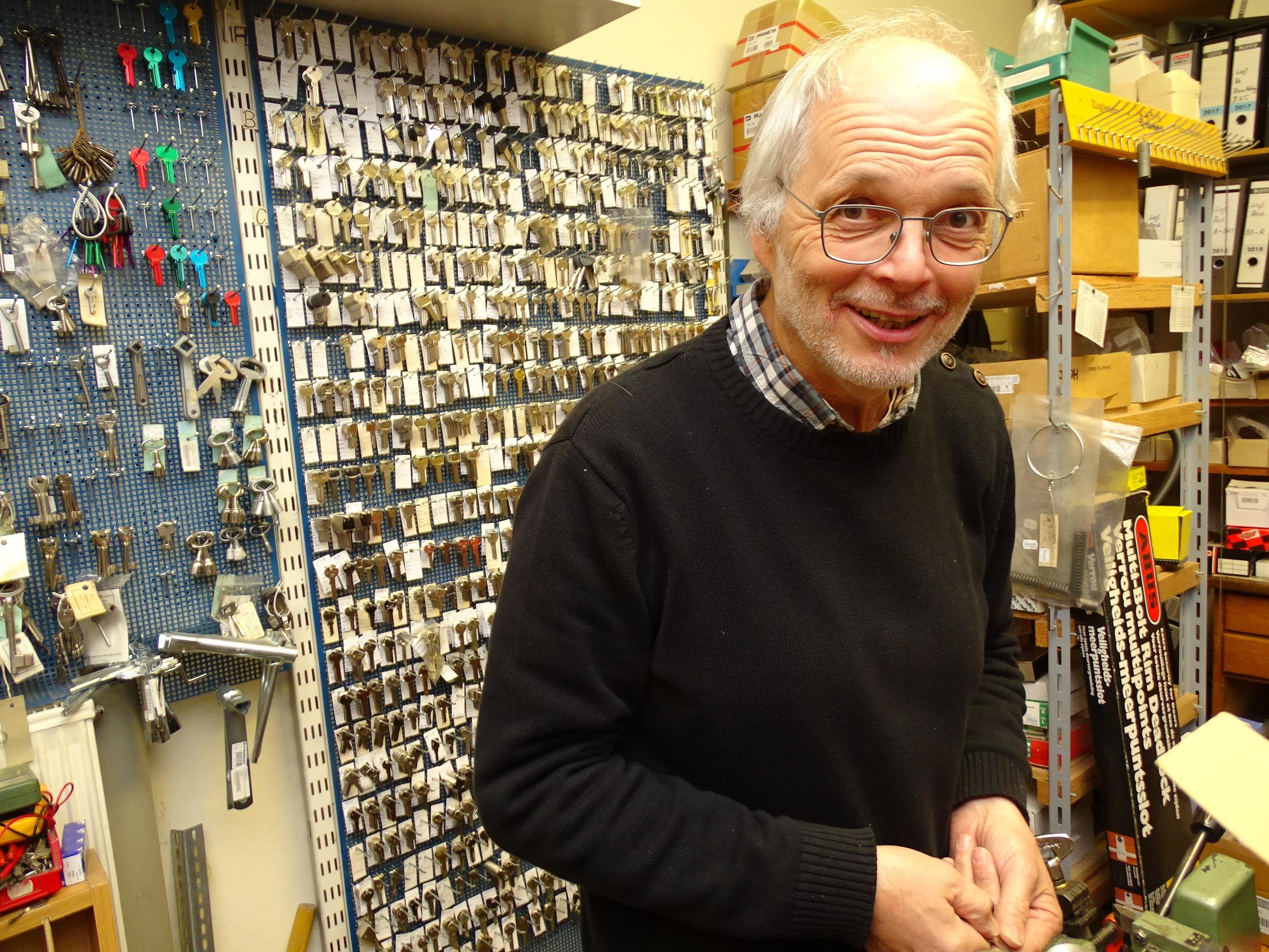 König der Schrauben und Schlösser: Reiner Hanselmann aus Gunzenhausen ...