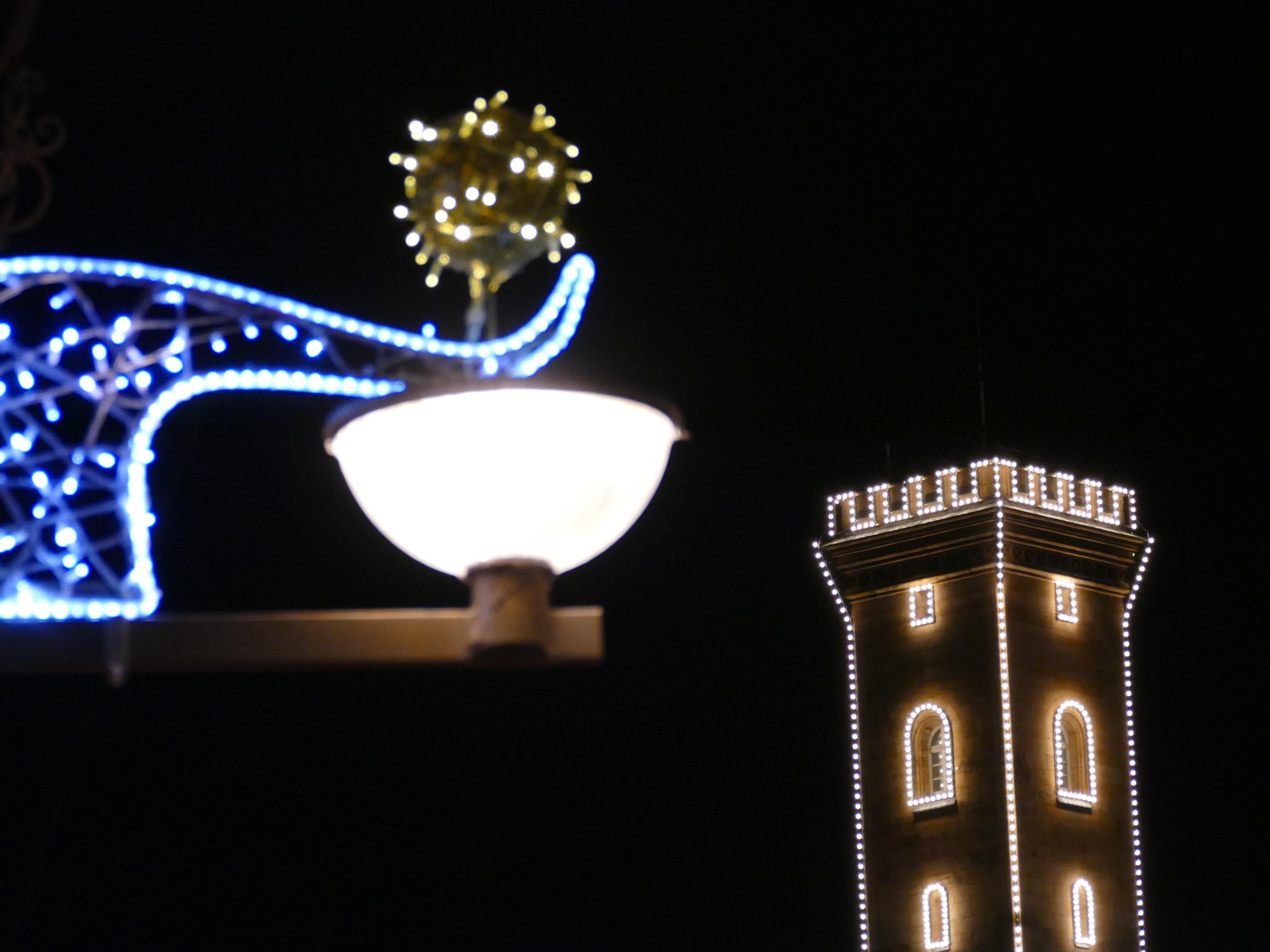 Lokomotive, Pyramide, Lichtermeer: Das Zentrum von Fürth leuchtet wie ...