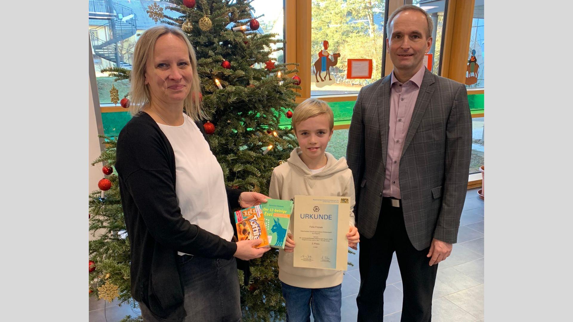 Felix kann um die Ecke denken: Röthenbacher Gymnasiast erfolgreich beim ...