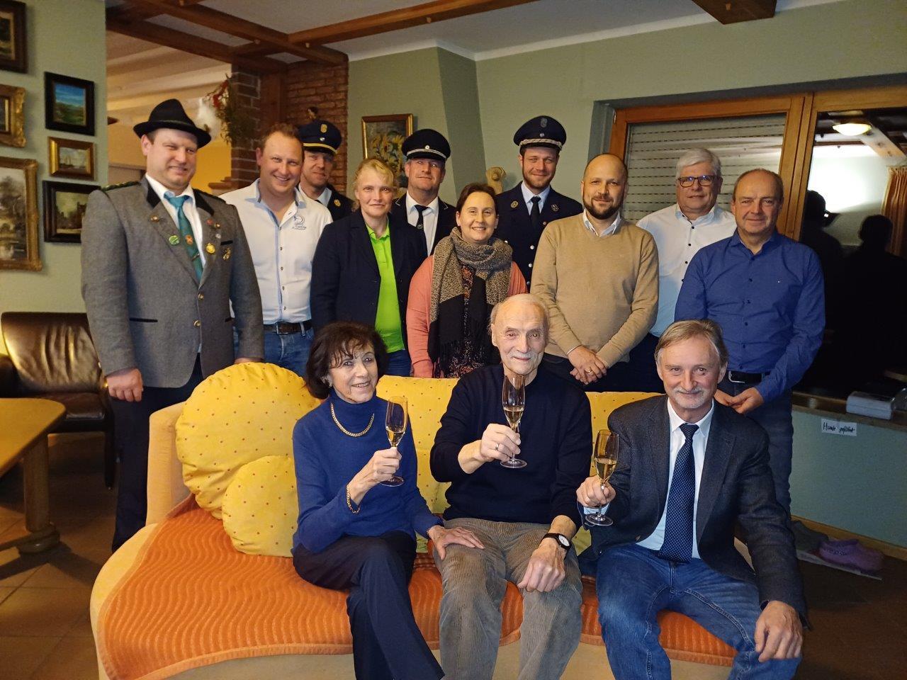 Torwart und Tenor: Mühlhausens Alt-Bürgermeister Anton Galler feiert ...