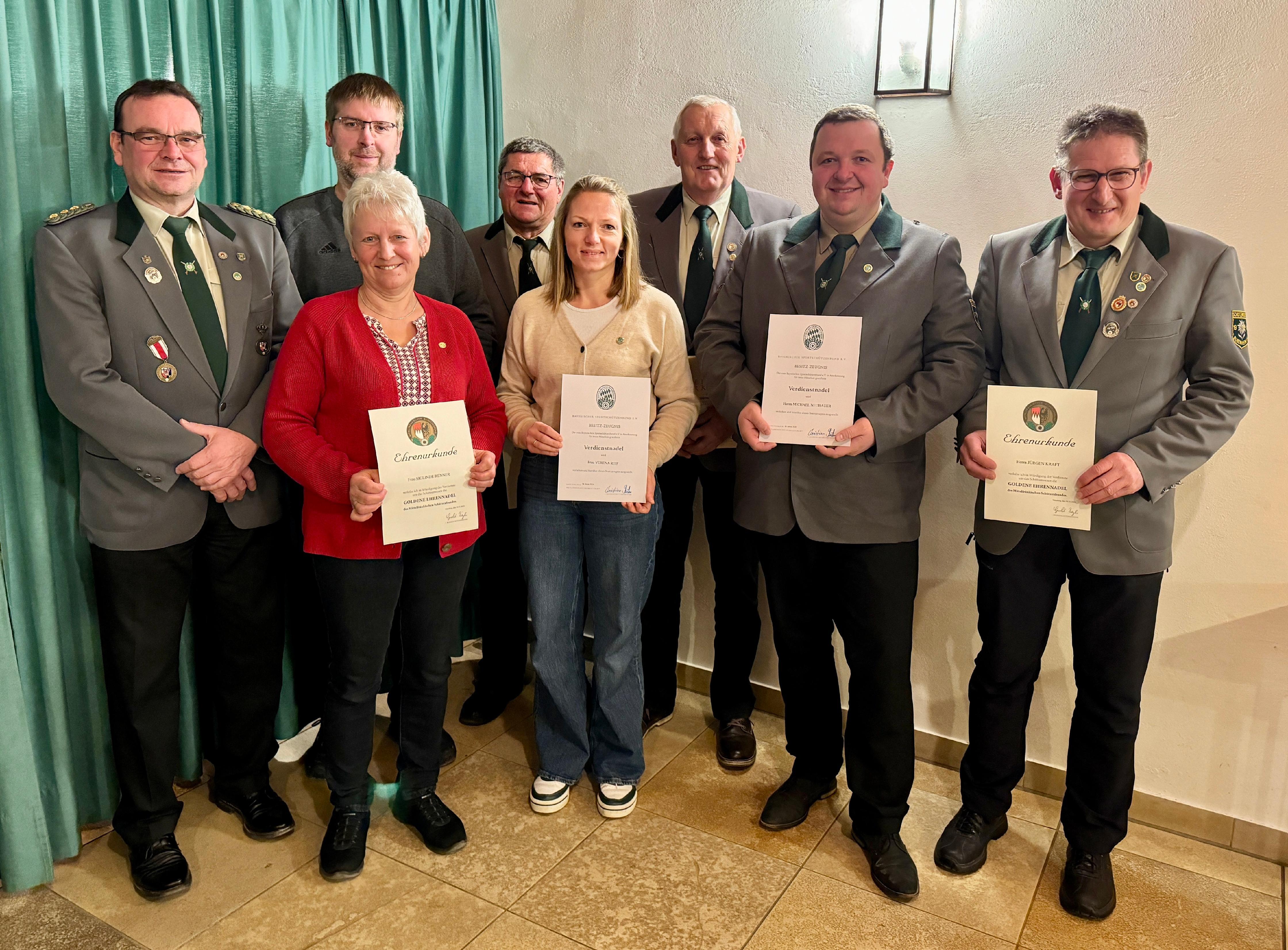 Die Bubenheimer Schützen ehrten langjährige Vereinsmitglieder