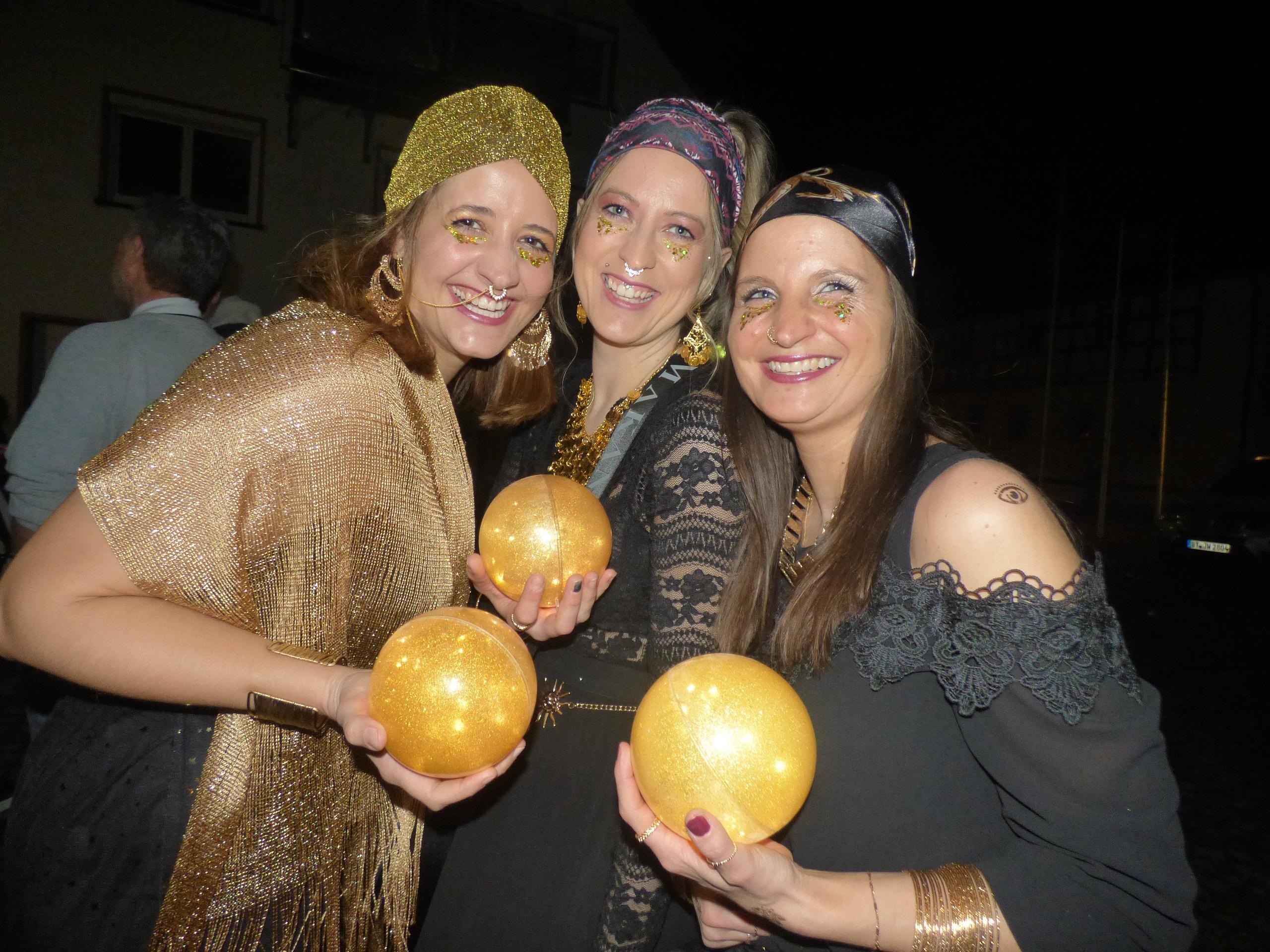 Beim Gauditreffen von 19 Tanzgruppen in Pottenstein ging es allein um ...