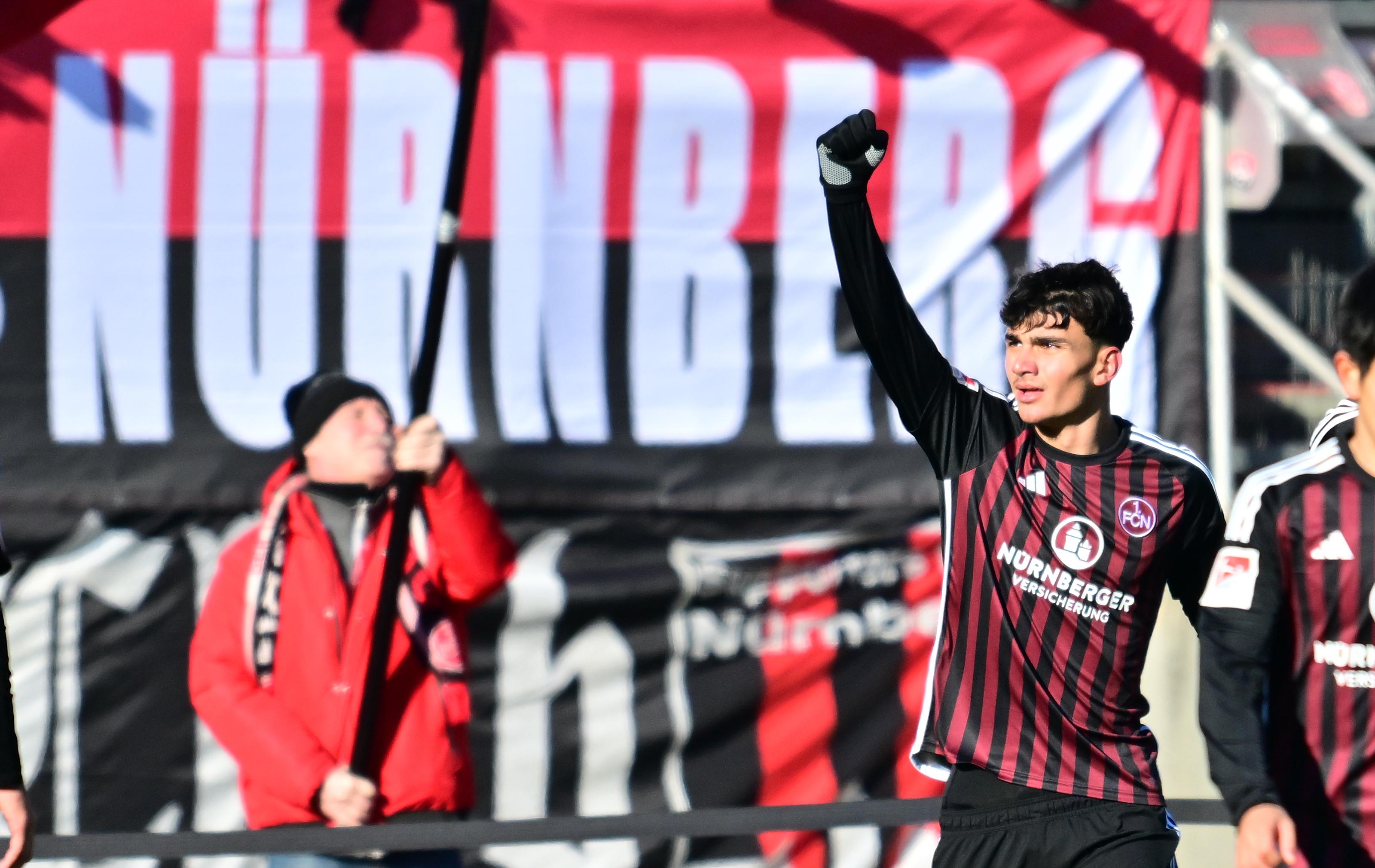 Transfererlöse von 17 bis 18 Millionen, plus Boni: Wird der Club im ...