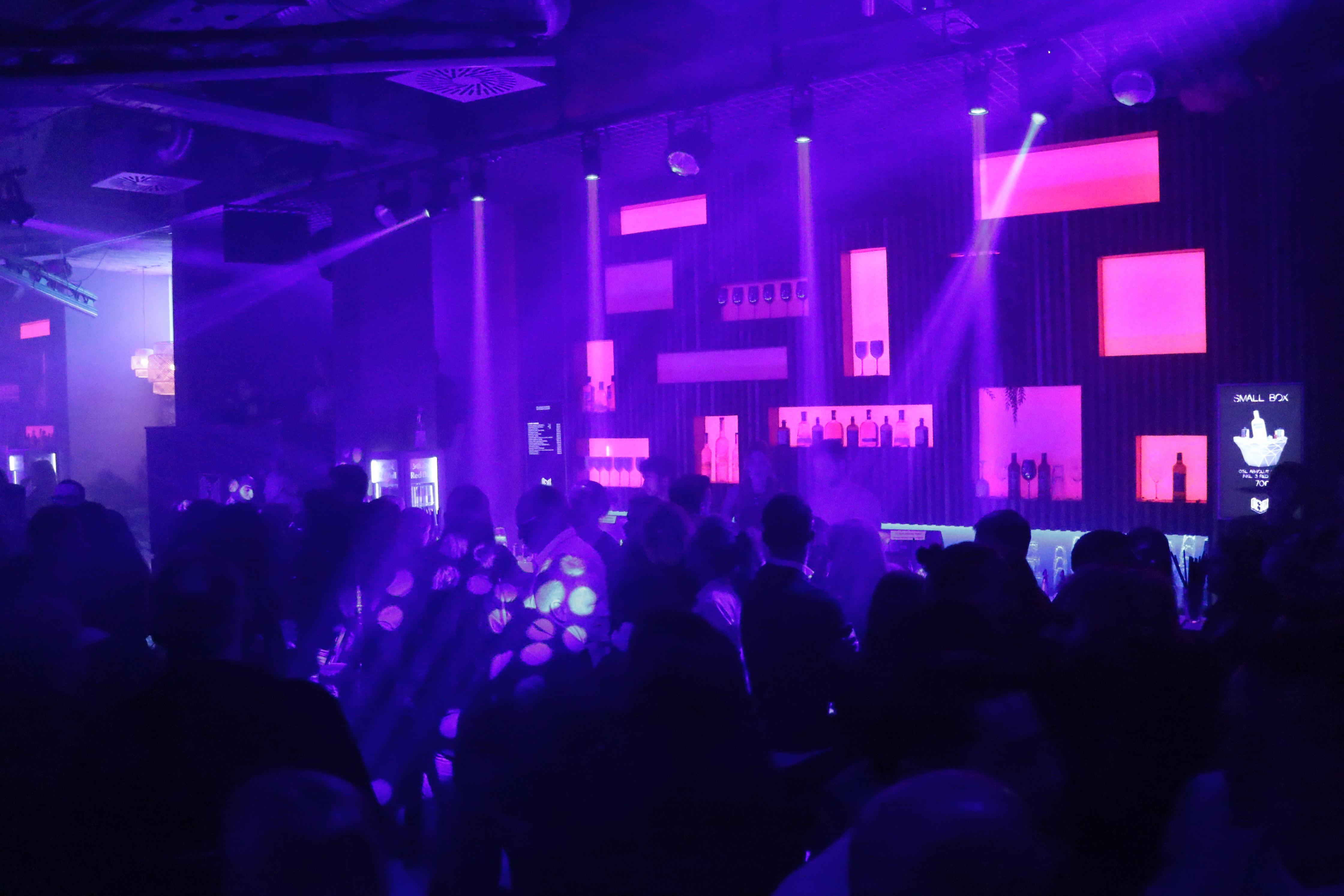 Neu in der Nürnberger Innenstadt: "Die Box"-Club lädt zum "stilvollen ...