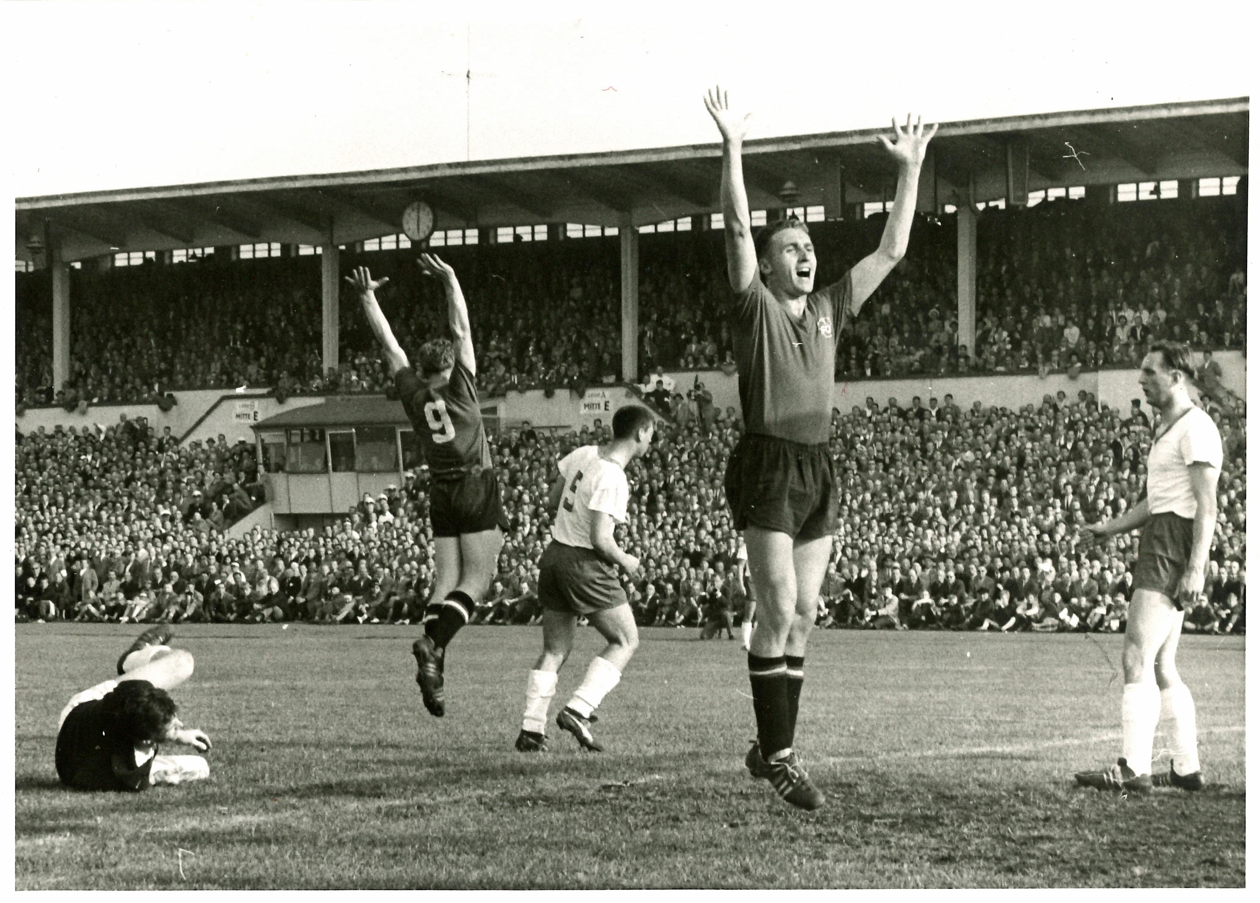 Zum 90. Geburtstag von Heini Müller - Deutscher Meister mit dem 1. FC ...