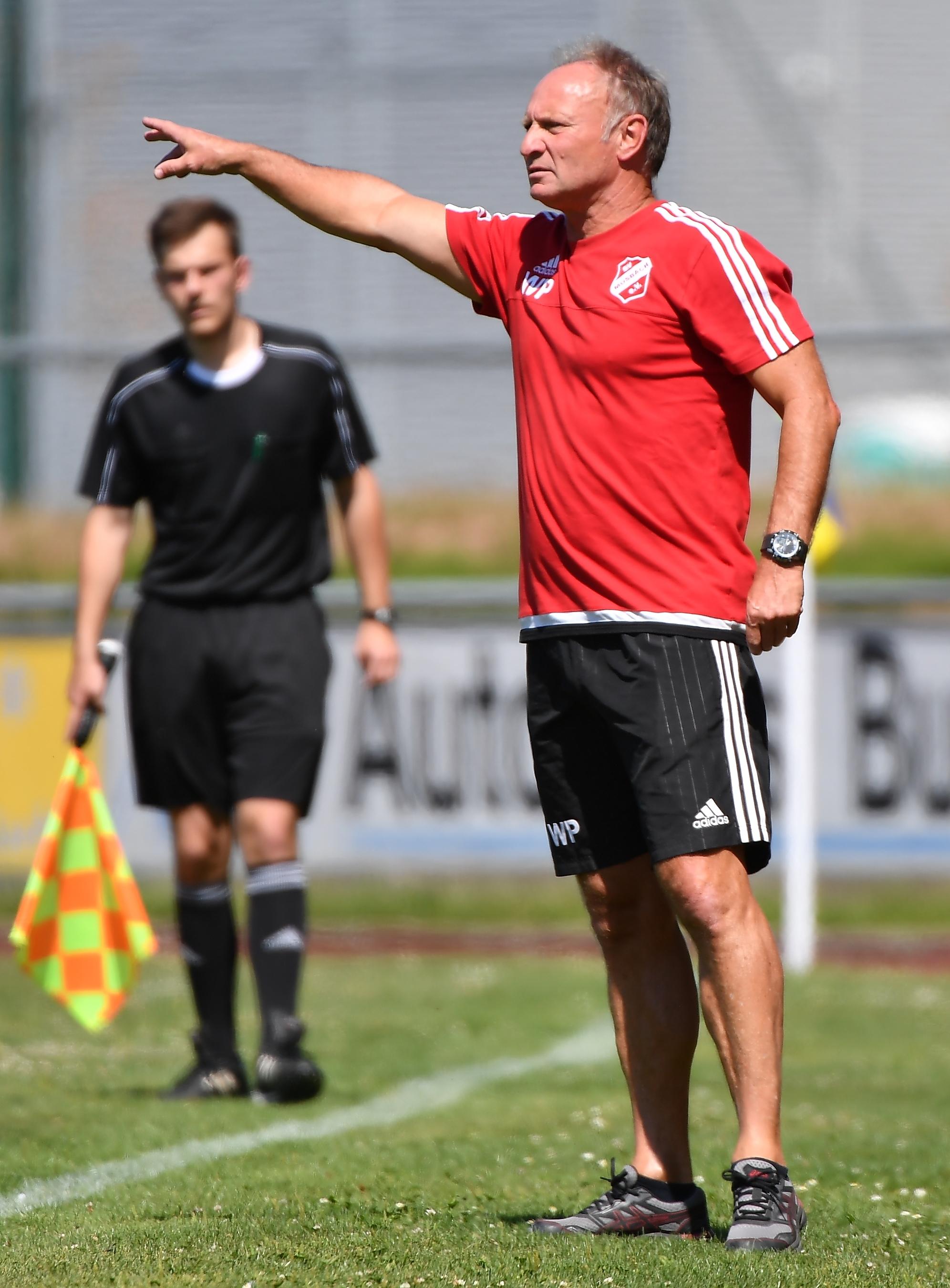 Fügte dem FC Bayern einst eine historische Schlappe zu: Werner Pfeuffer ...